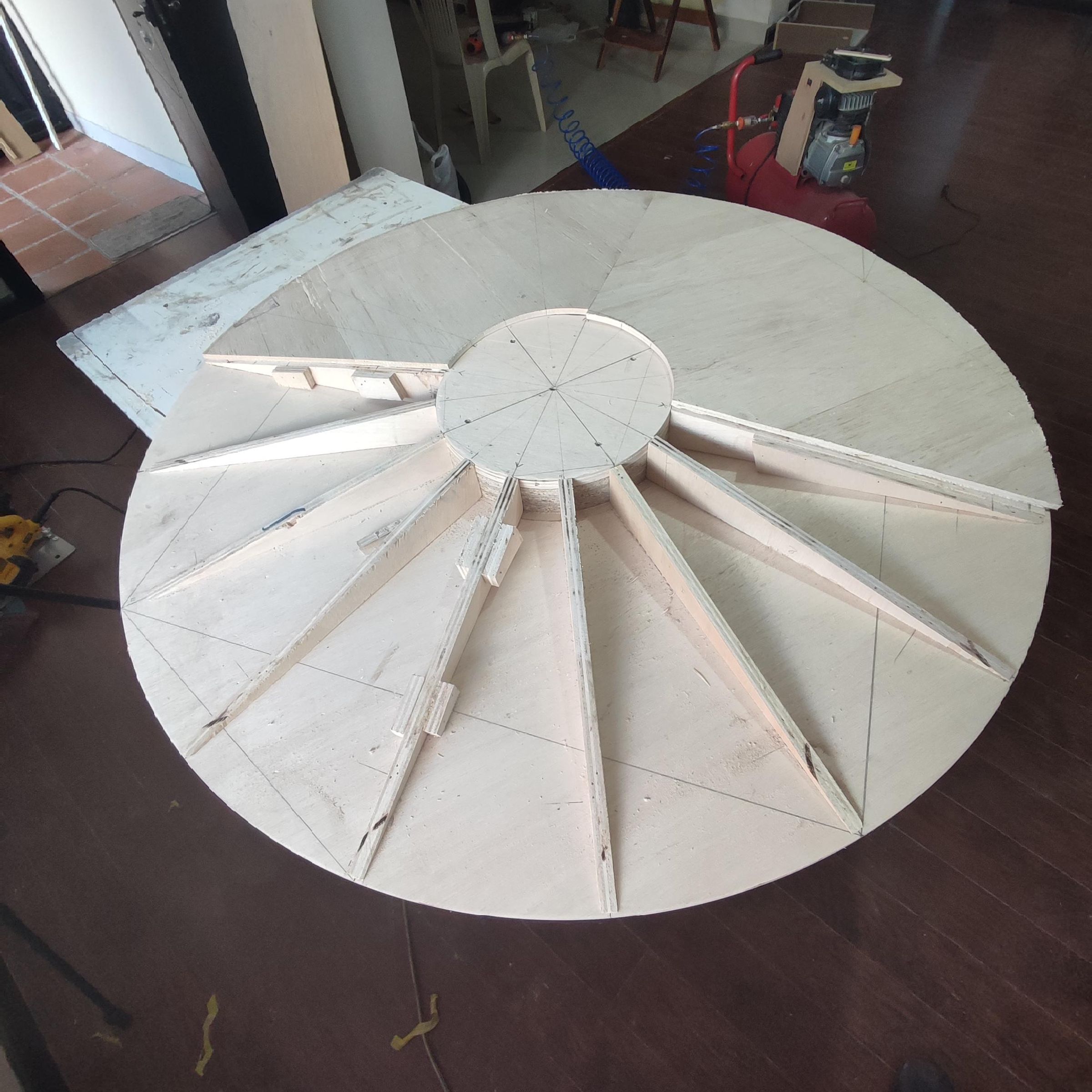 Conical Dining Table : 12 Steps (with Pictures) - Instructables
