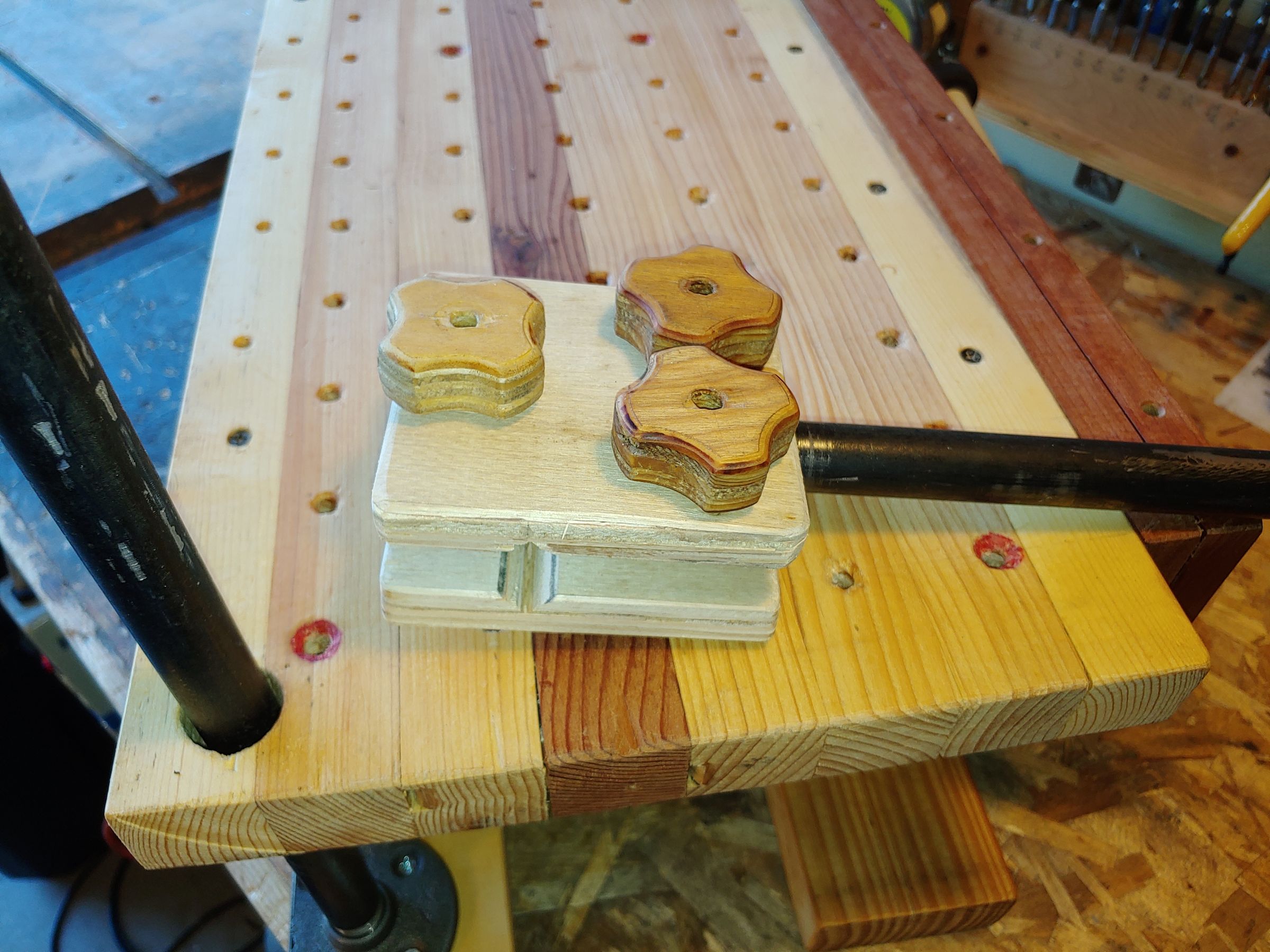 Mini-Work Bench : 10 Steps - Instructables