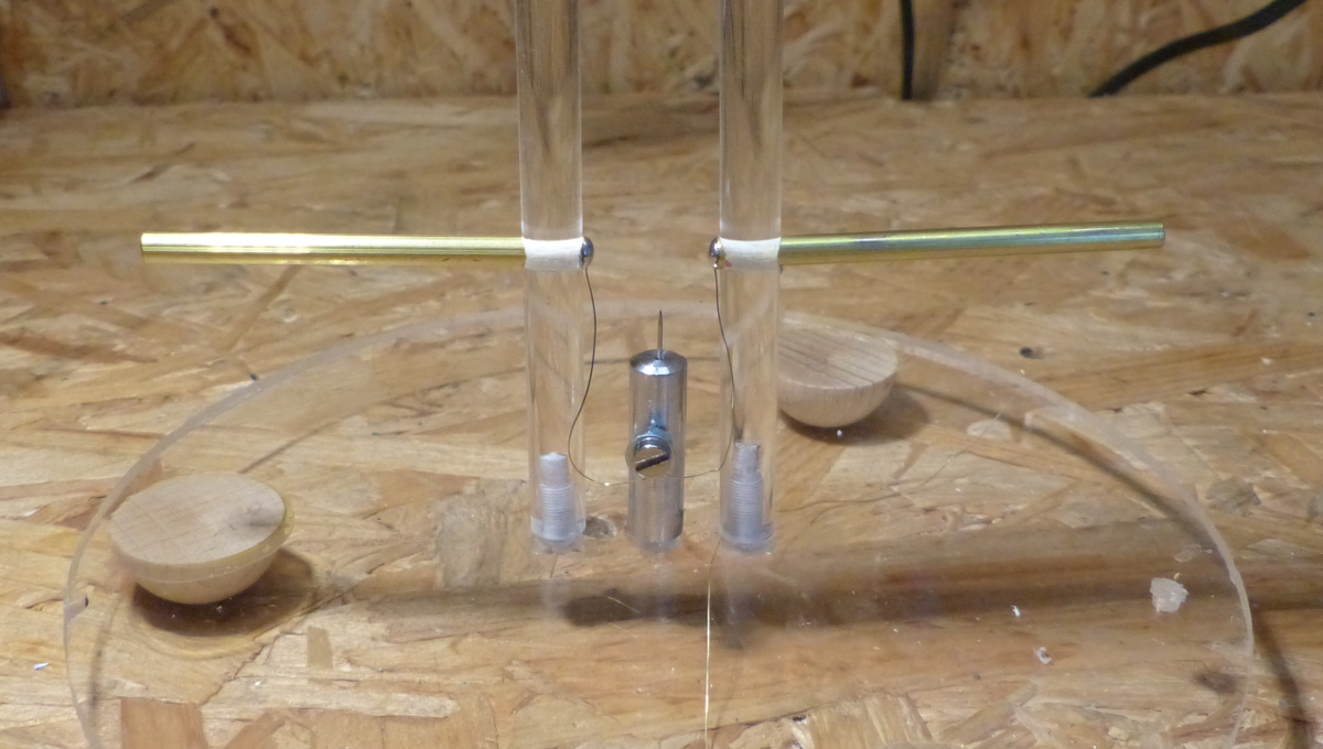 Torsion Wire Electroscope : 9 Steps (with Pictures) - Instructables