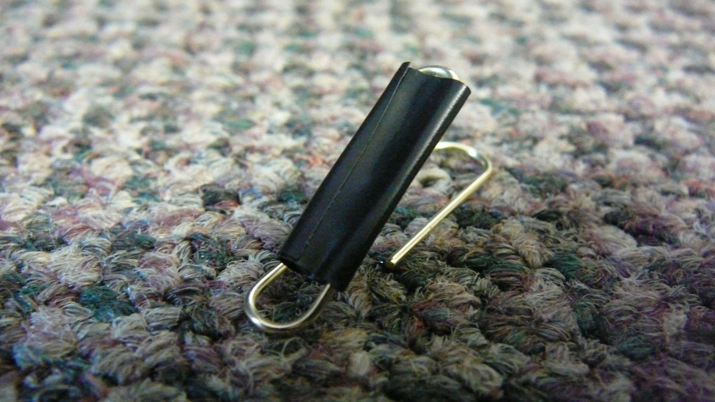 Micro Paperclip Flinger : 4 Steps - Instructables