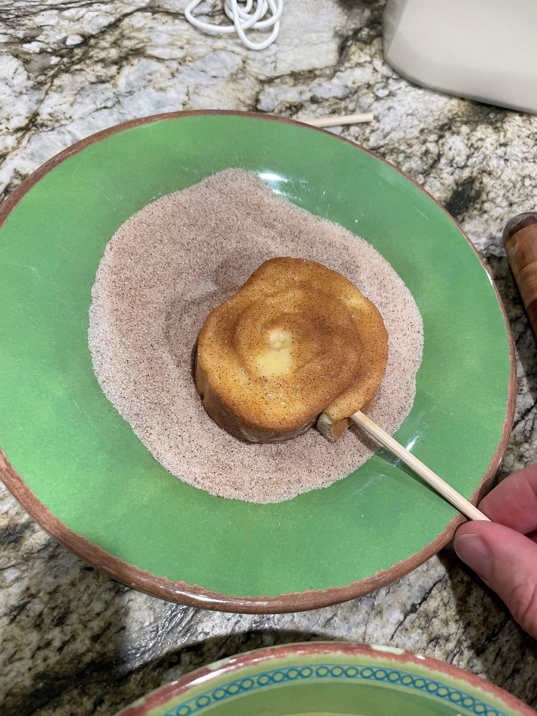 Cinnamon Roll Lollipop : 6 Steps (with Pictures) - Instructables
