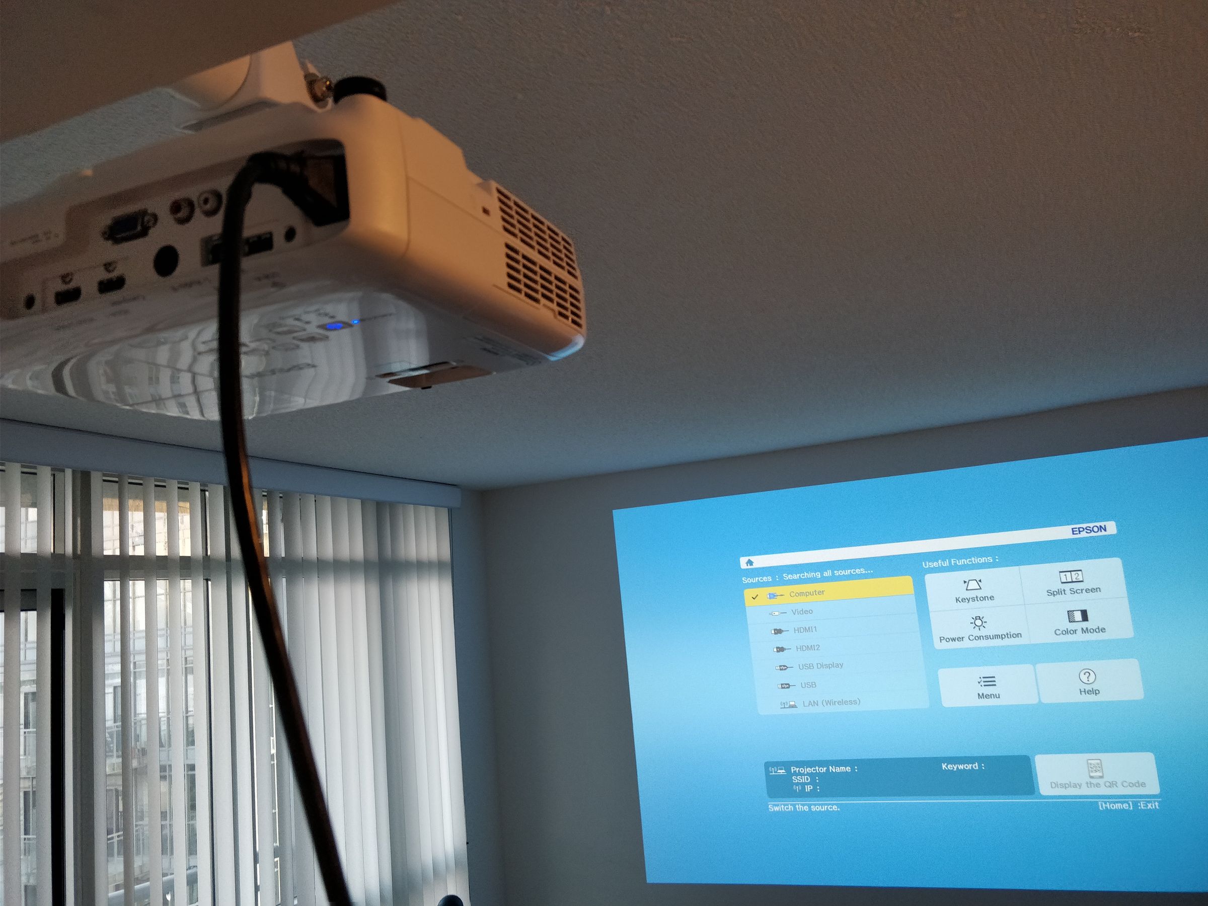 Mount a Projector : 5 Steps (with Pictures) - Instructables