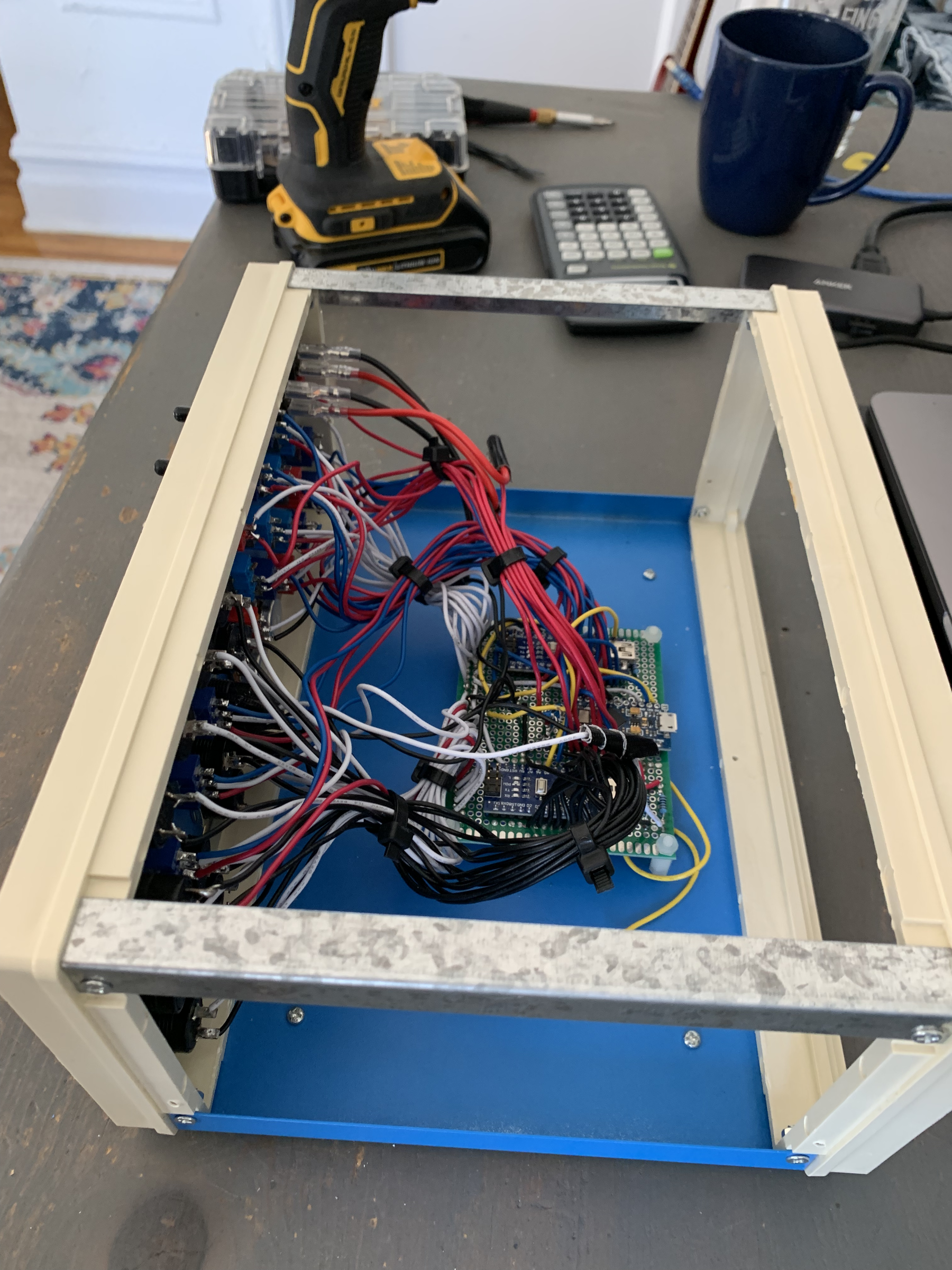 Flight Simulator Switch Panel for Xbox/PC : 7 Steps - Instructables