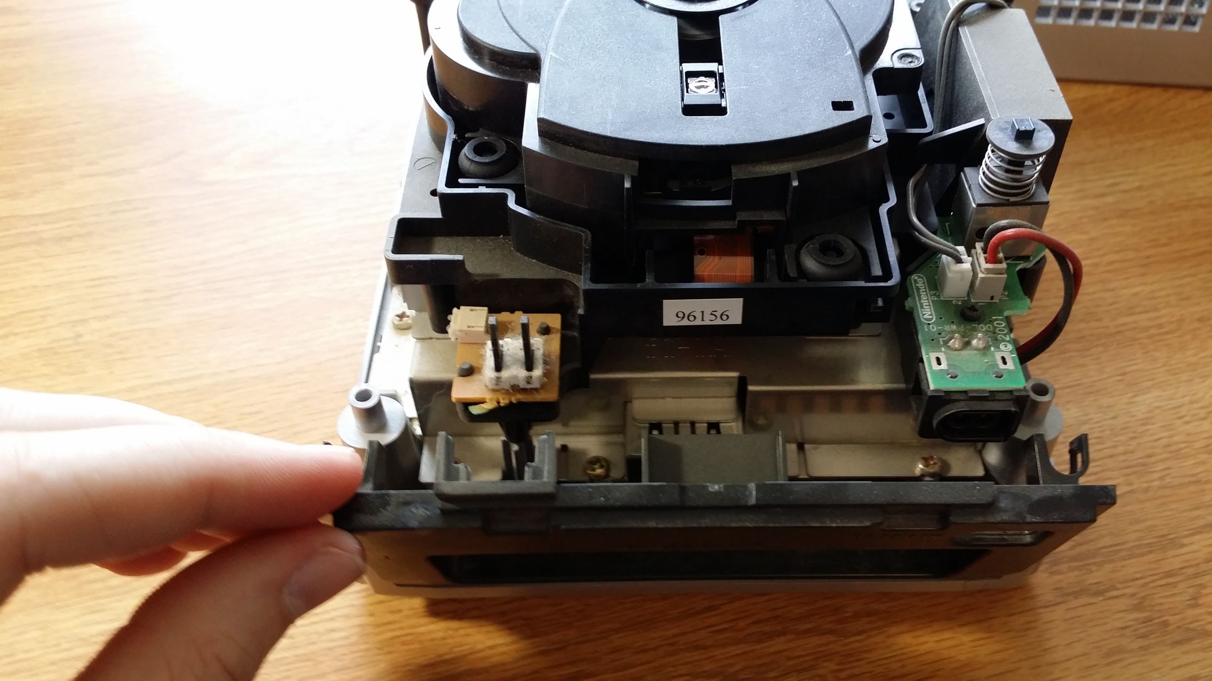 Homemade GameCube Mod-Chip : 10 Steps - Instructables