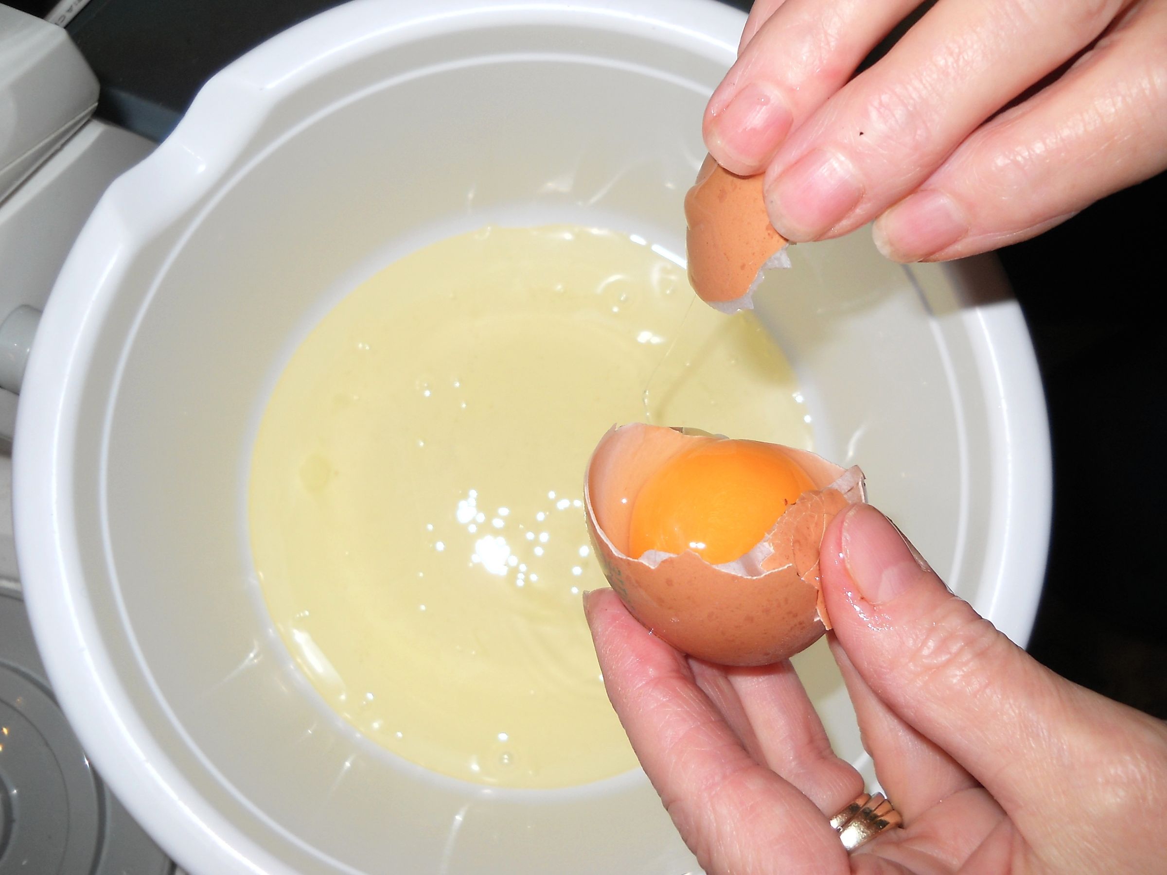 Little Foam Cookies - Aunt Mary's Old Recipe : 4 Steps (with Pictures ...