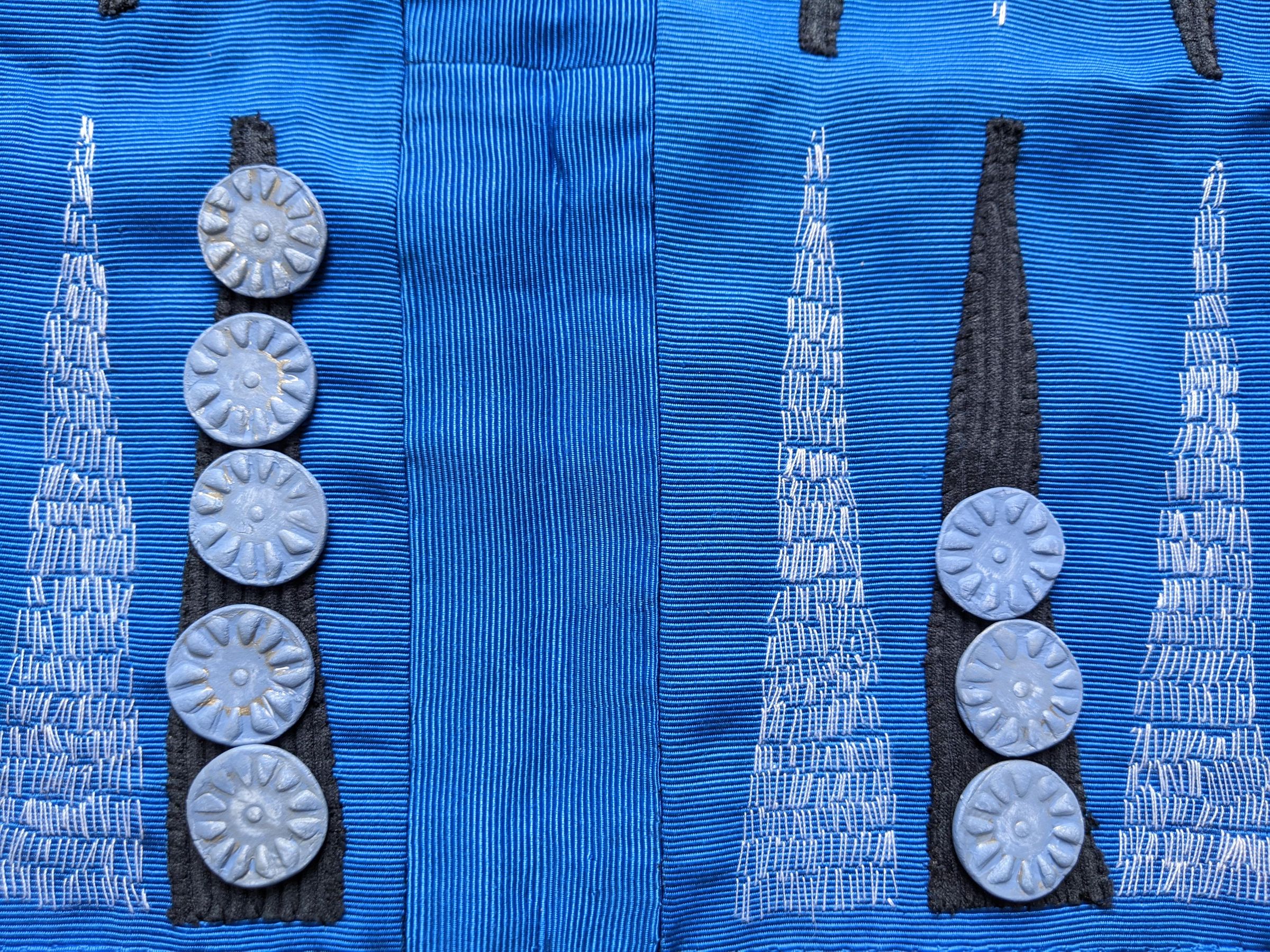 Upcycled Fabric Backgammon Board : 10 Steps (with Pictures) - Instructables