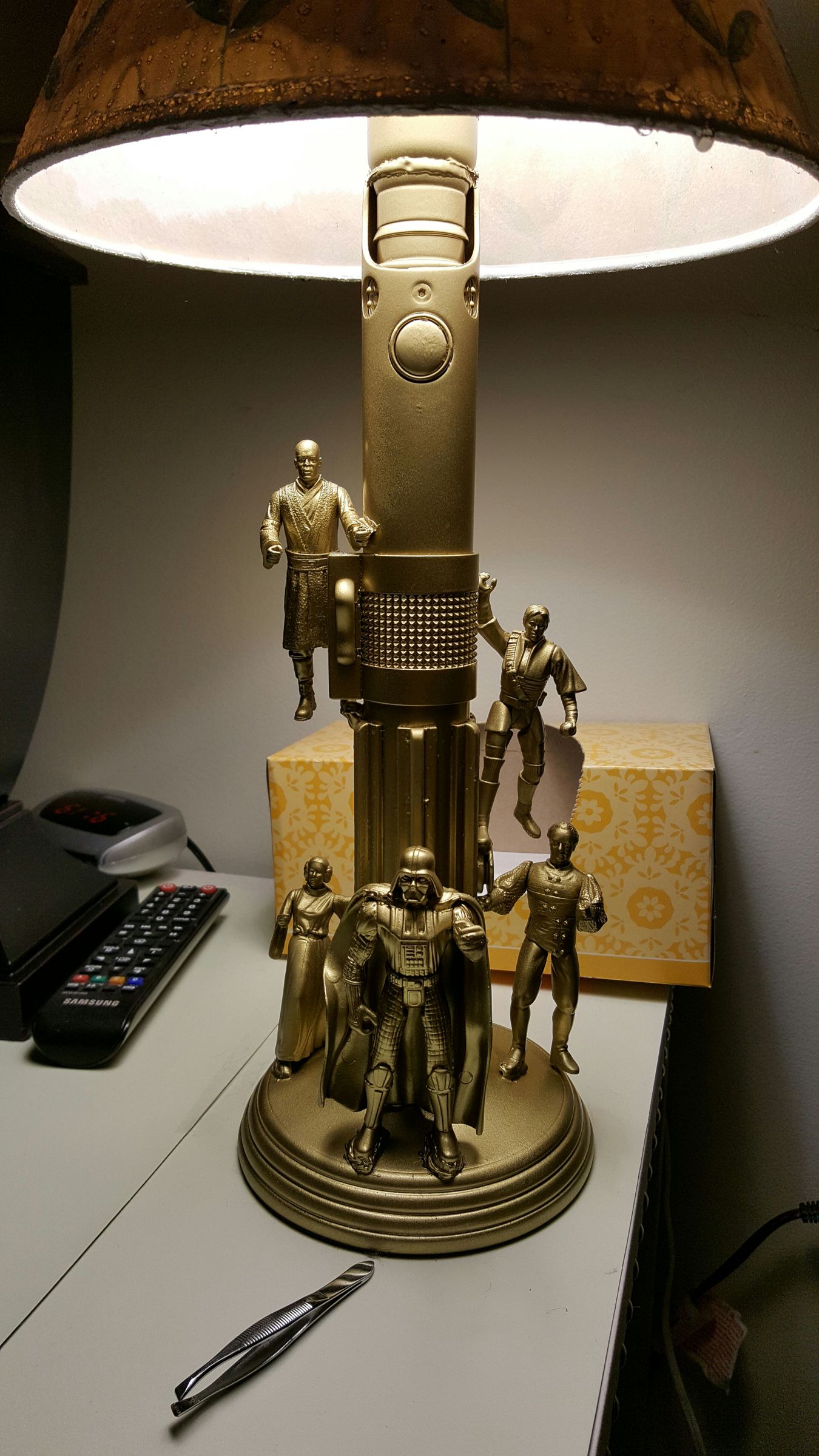ACTION FIGURE LAMP 》 : 6 Steps (with Pictures) - Instructables