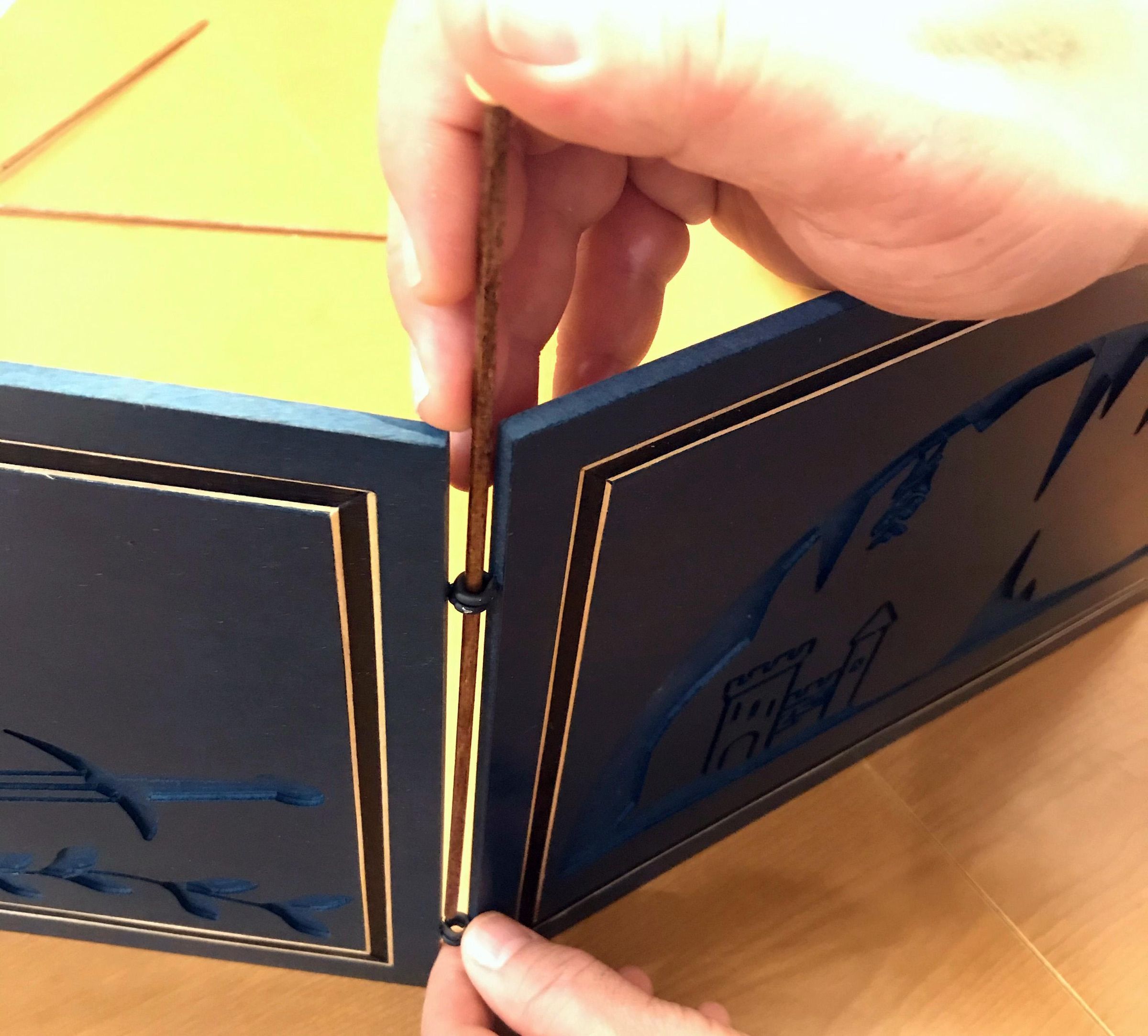 Custom DM Screen : 13 Steps (with Pictures) - Instructables