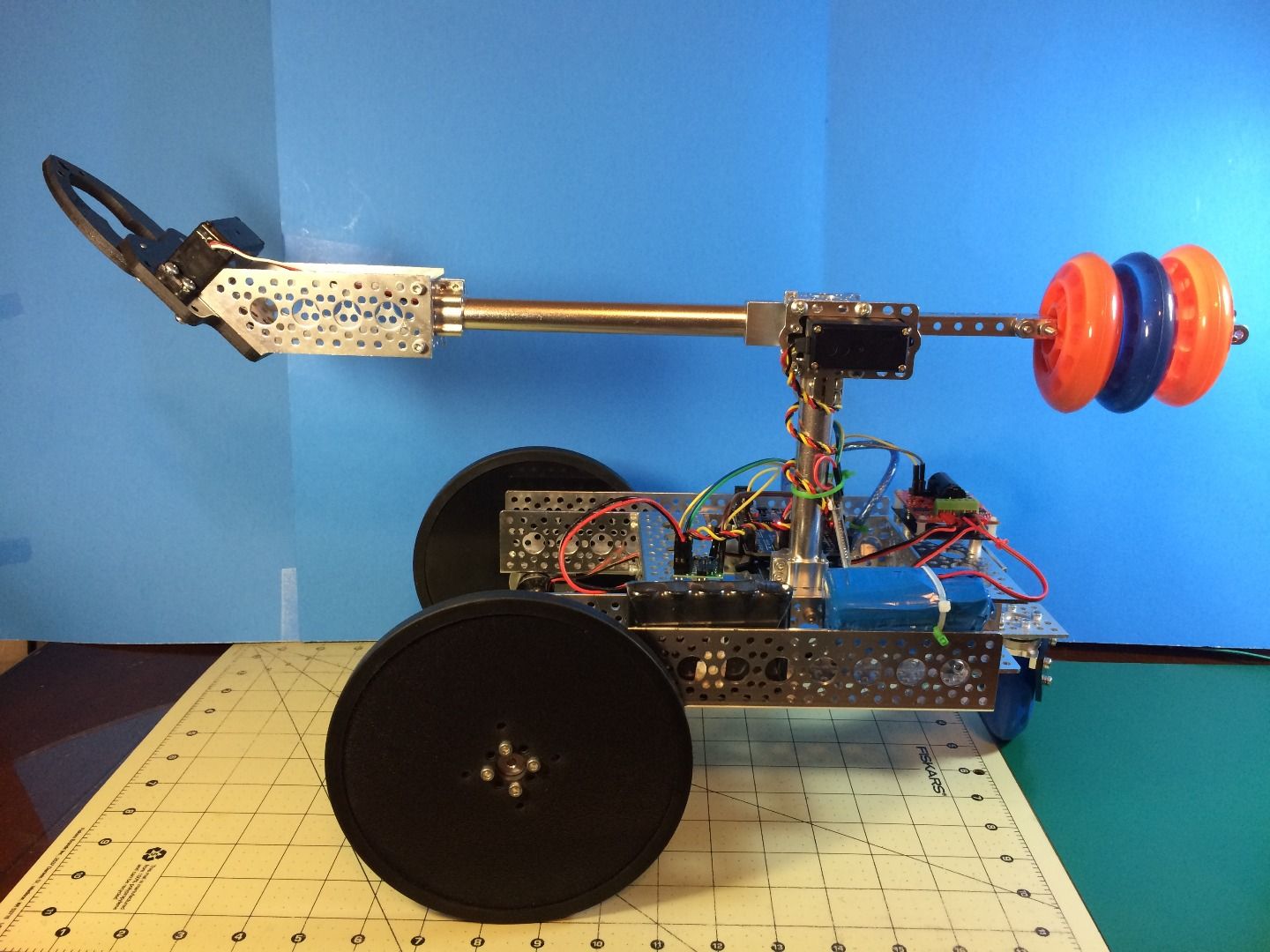 Boom and Gripper Bot : 15 Steps - Instructables