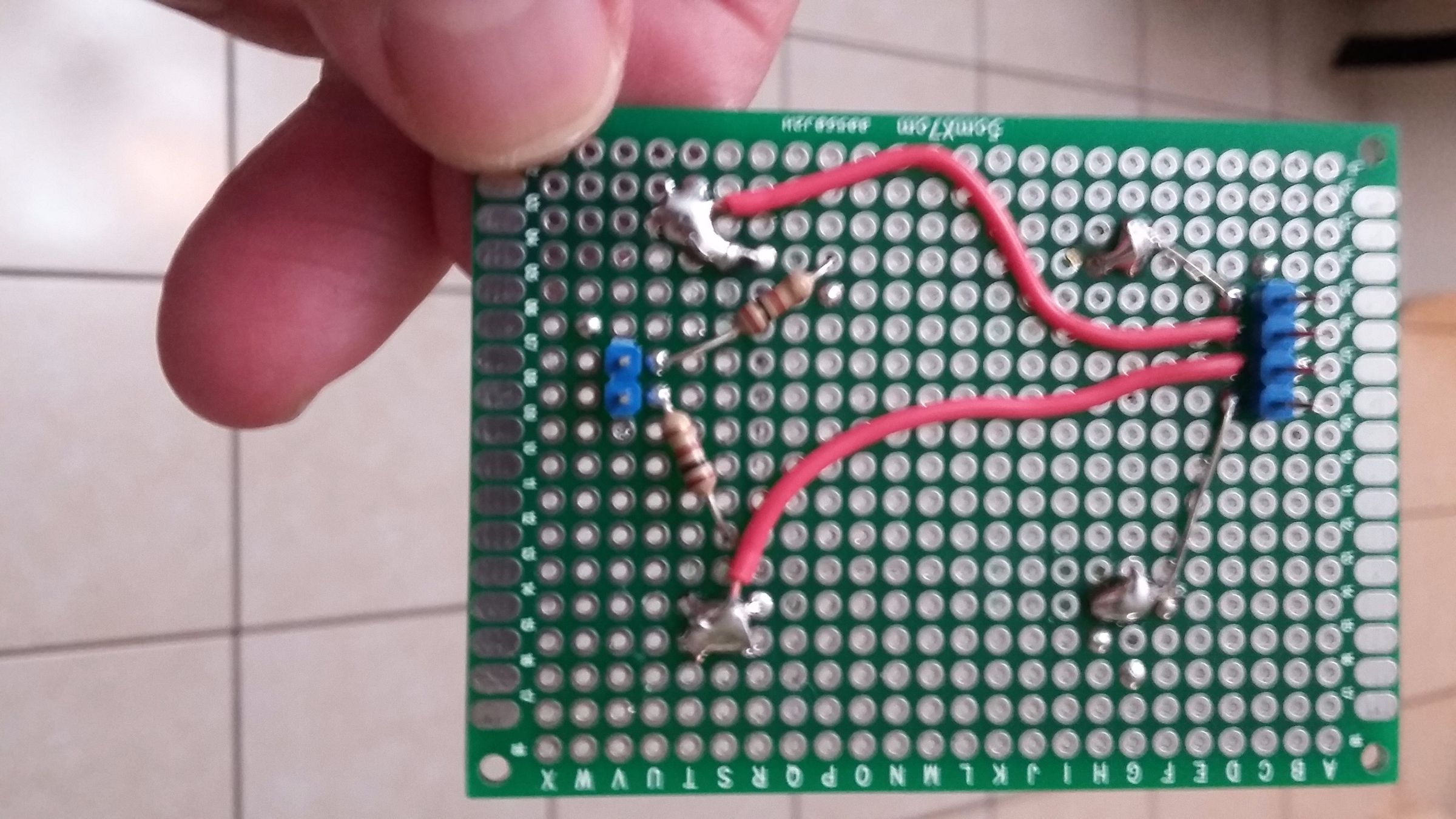 A Simple LED Cube 2X2X2 : 4 Steps (with Pictures) - Instructables