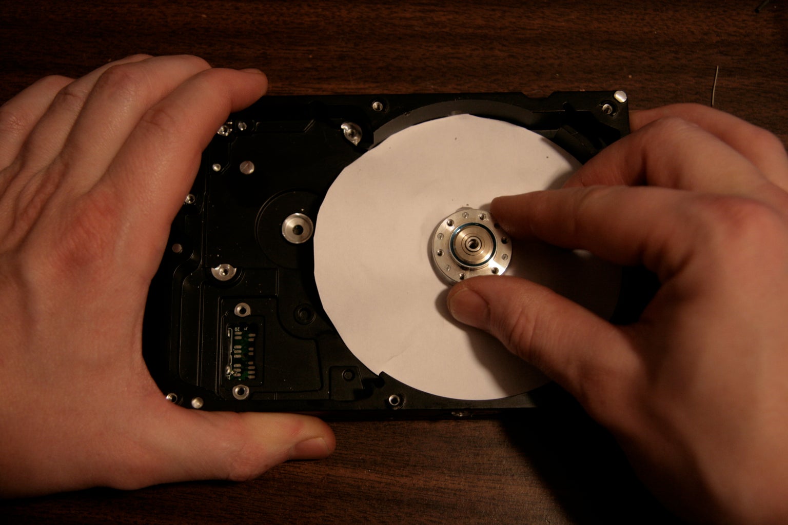 Hard Drive Persistence of Vision (HDPOV) : 14 Steps (with Pictures ... Hard Drive Persistence of Vision (HDPOV) : 14 Steps (with Pictures ...