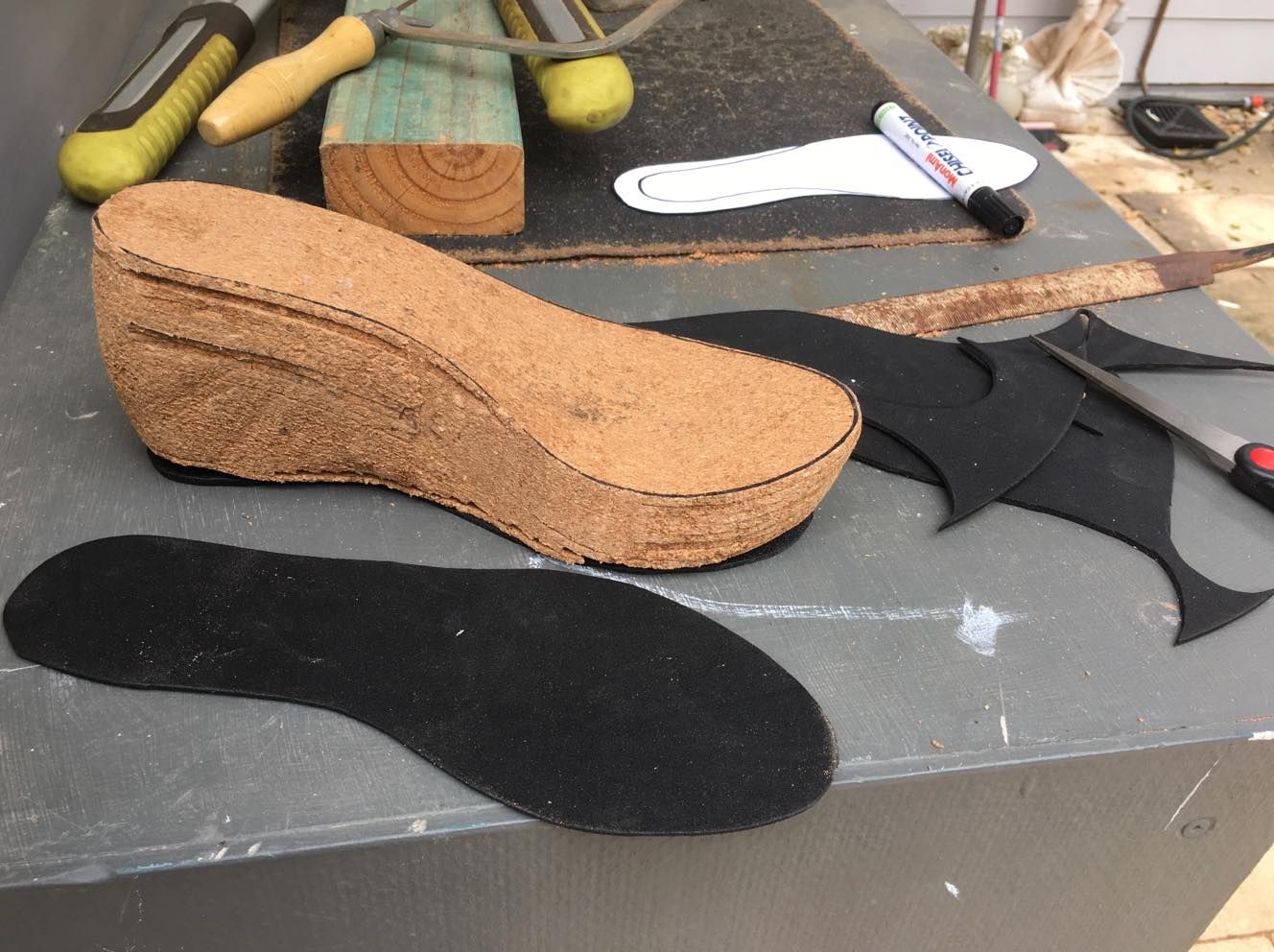 Hand-made Cork Shoes : 21 Steps (with Pictures) - Instructables