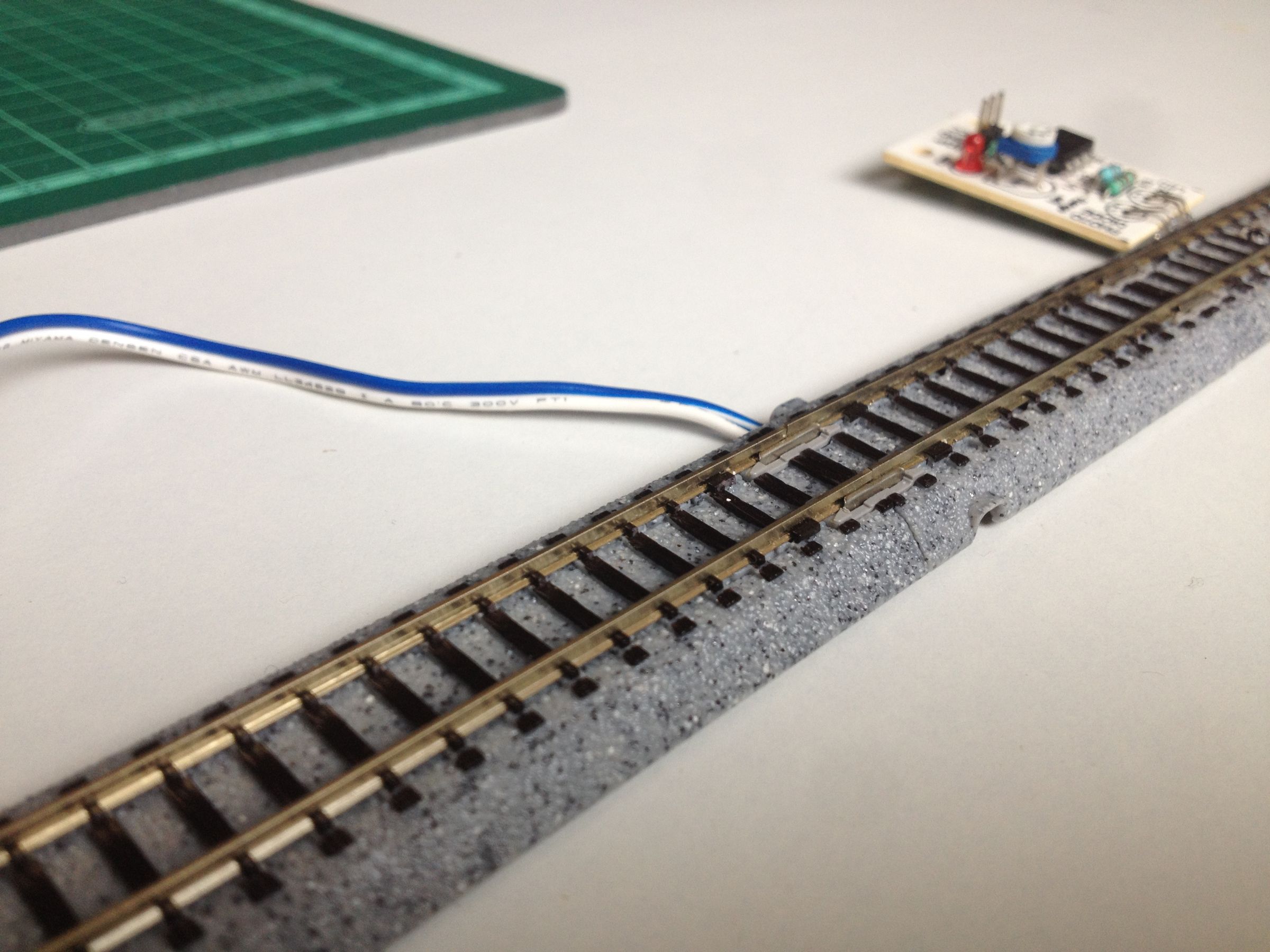 Simple Automated Point to Point Model Railroad Running Two Trains : 13 ...