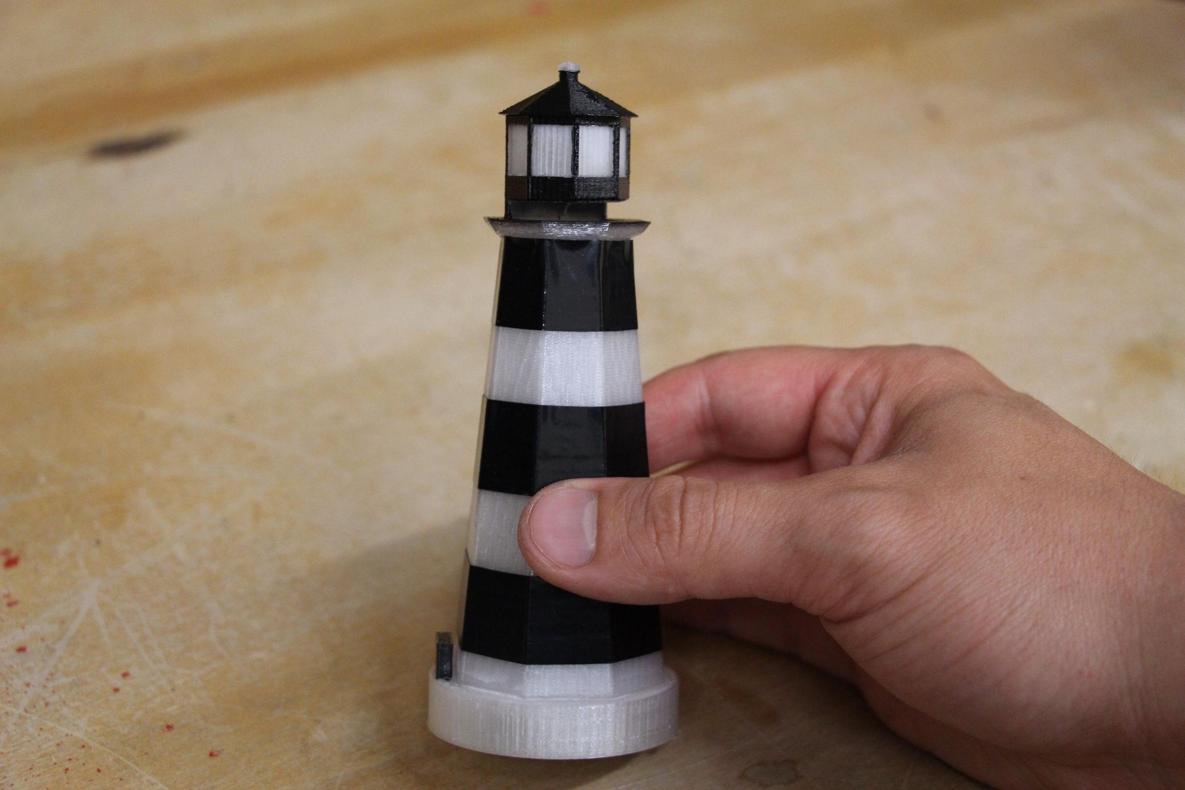Miniature Lighthouse for Pre-Recycling Coin Cell Batteries : 10 Steps ...