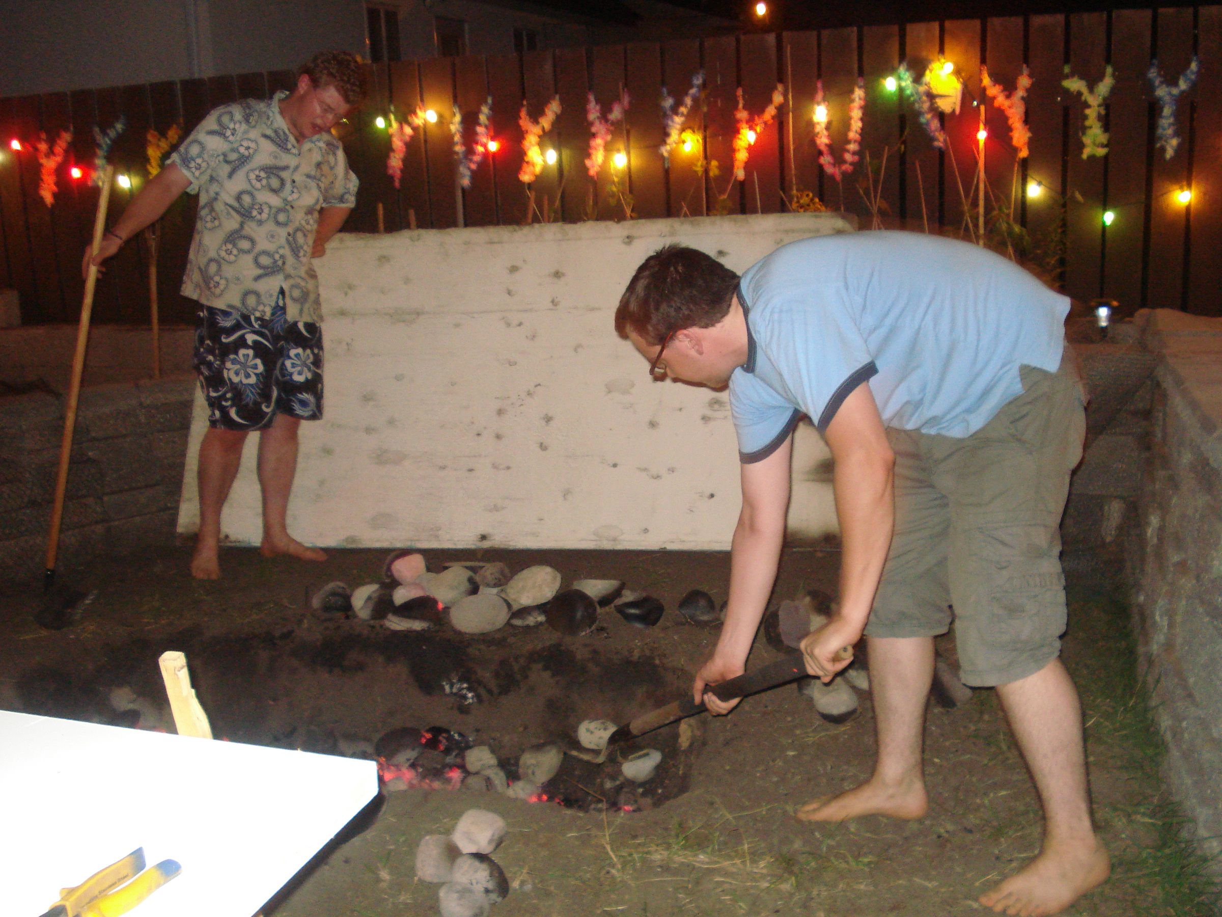 Luau Pig - Hawaiian Style (In the Ground With Hot Rocks) : 12 Steps ...