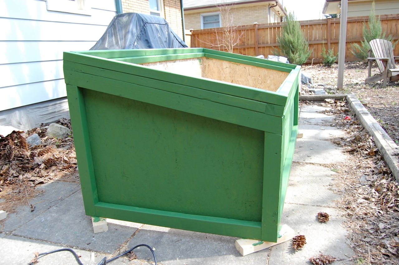 Build a Cold Frame Using Old Windows : 12 Steps (with Pictures ...
