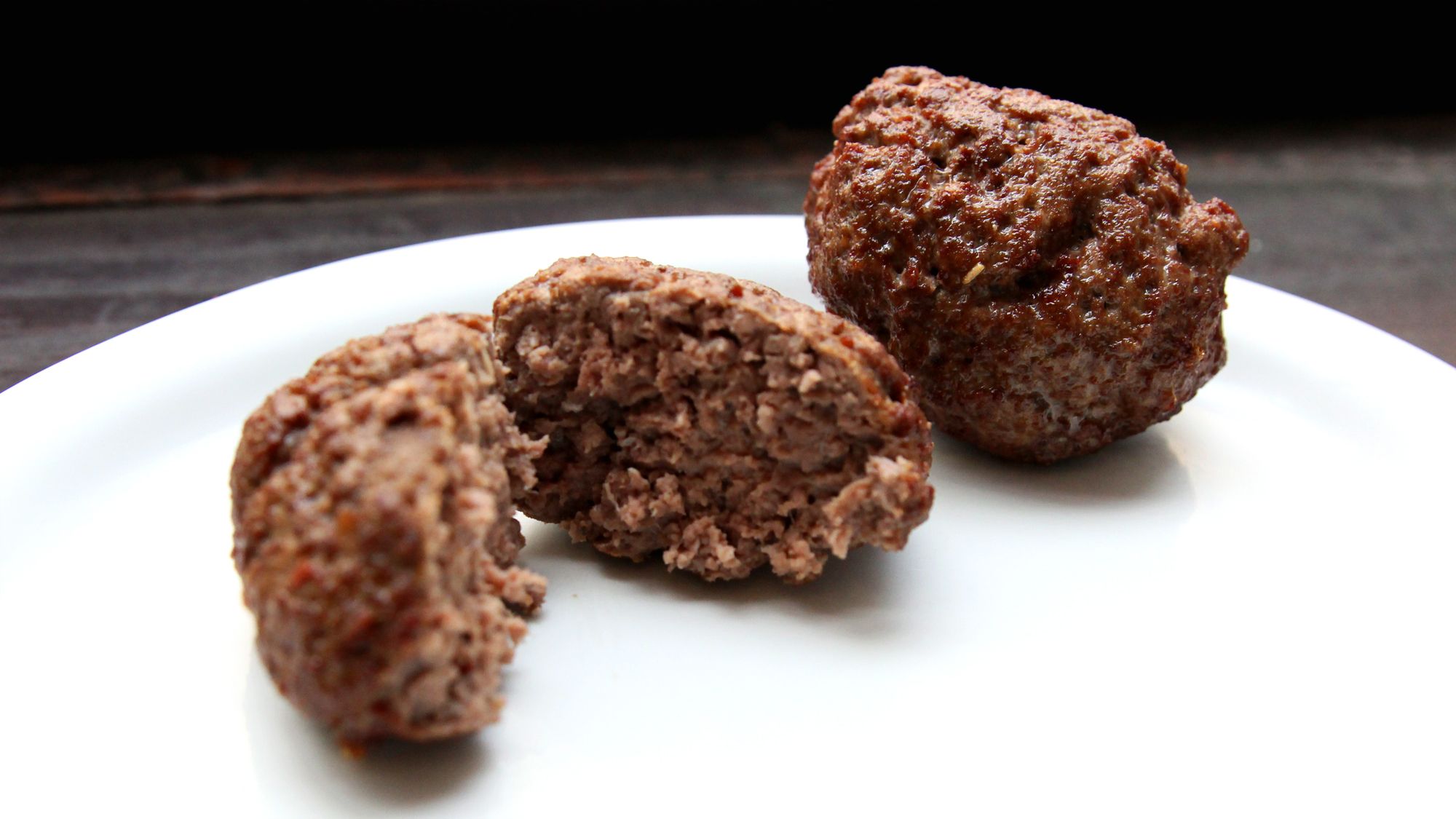 Precision-cooked, Fried Hamburgers - Modernist Cryo-fried Burgers : 6 ...