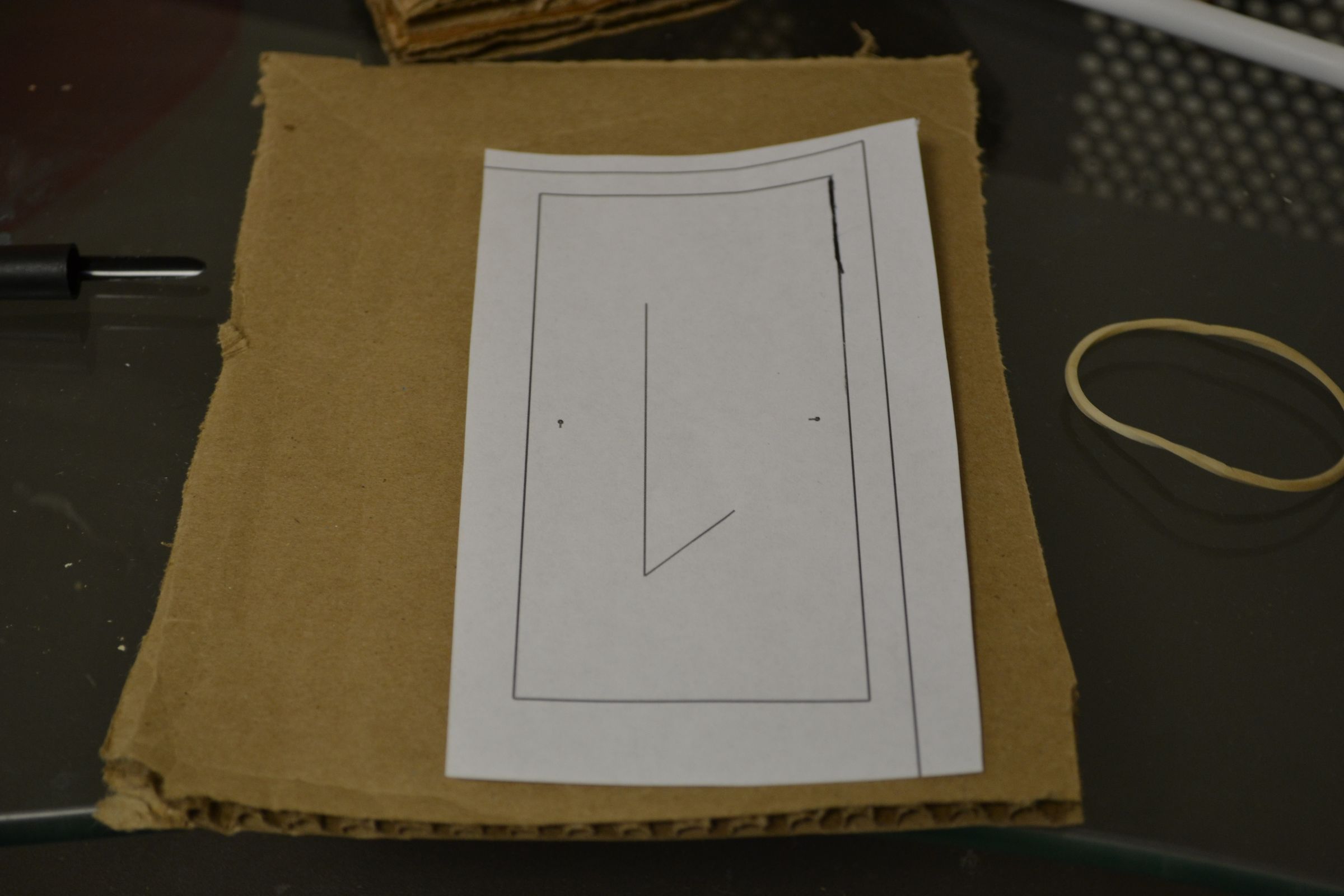 Cardboard Electric Guitar : 12 Steps (with Pictures) - Instructables