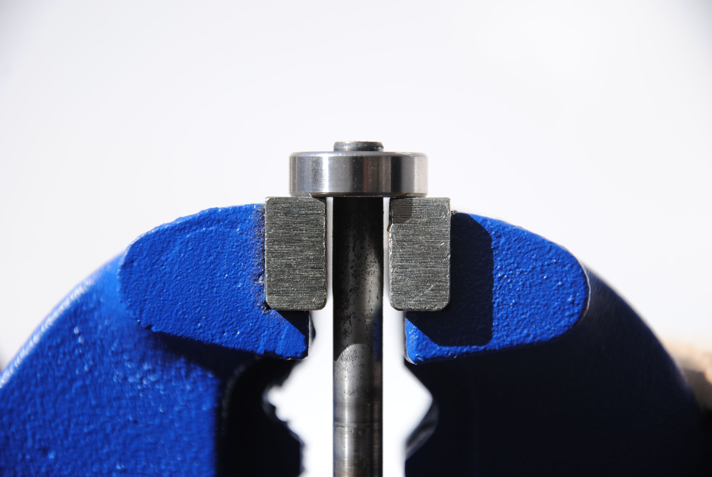 10 MORE Bench Vise Tips, Tricks, & Hacks (Part 2) : 11 Steps (with ...