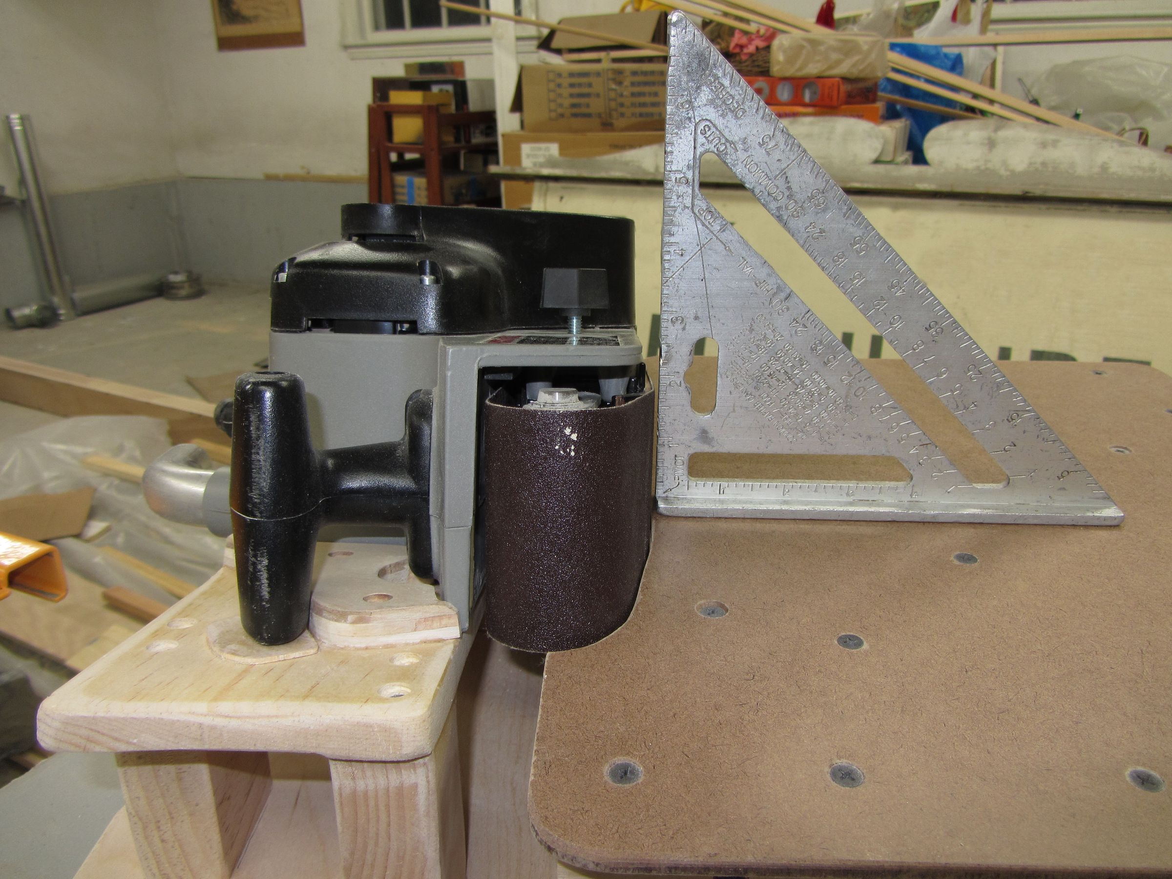 Belt Sander Stand Table for Edge-Sanding : 7 Steps - Instructables