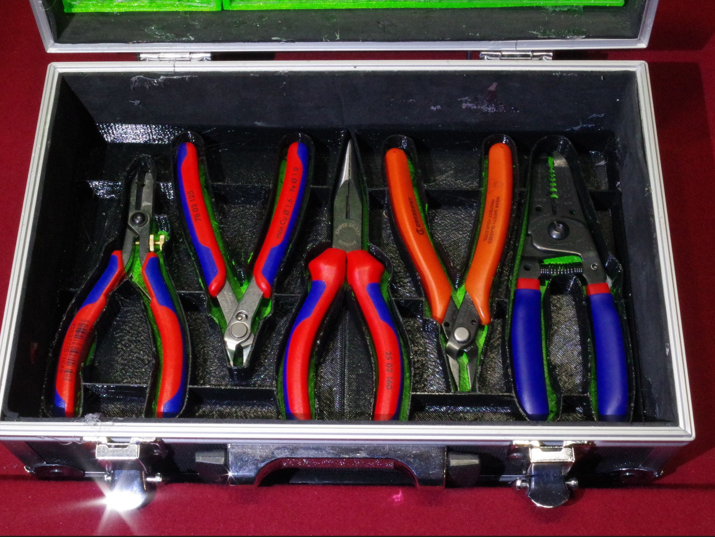 Precision Tool Case Organizers : 7 Steps (with Pictures) - Instructables