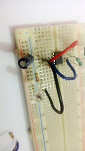 Simple Alternate LED Flashing Using 555 Timer : 3 Steps - Instructables