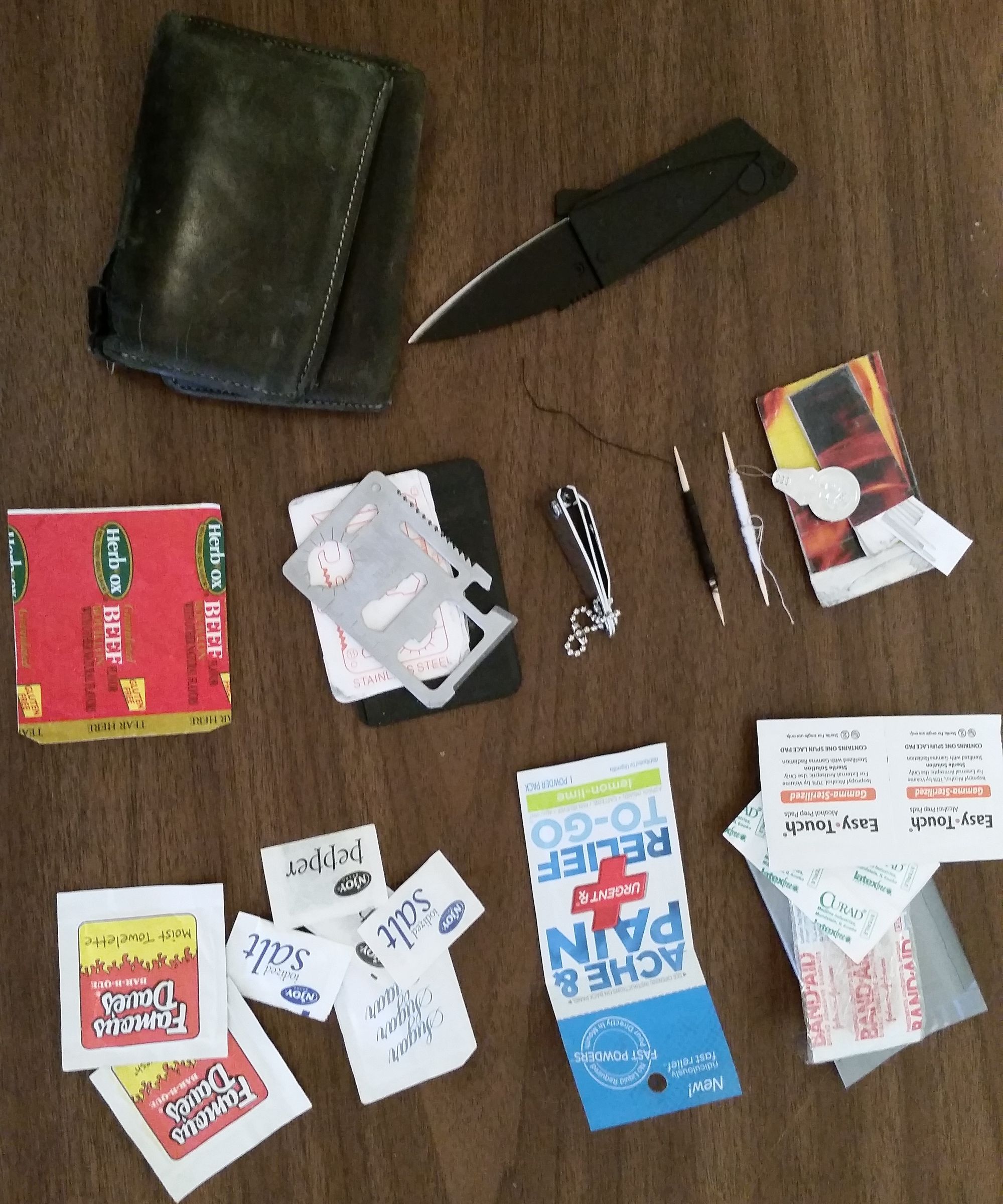 Micro Survival Wallet Kit : 4 Steps - Instructables