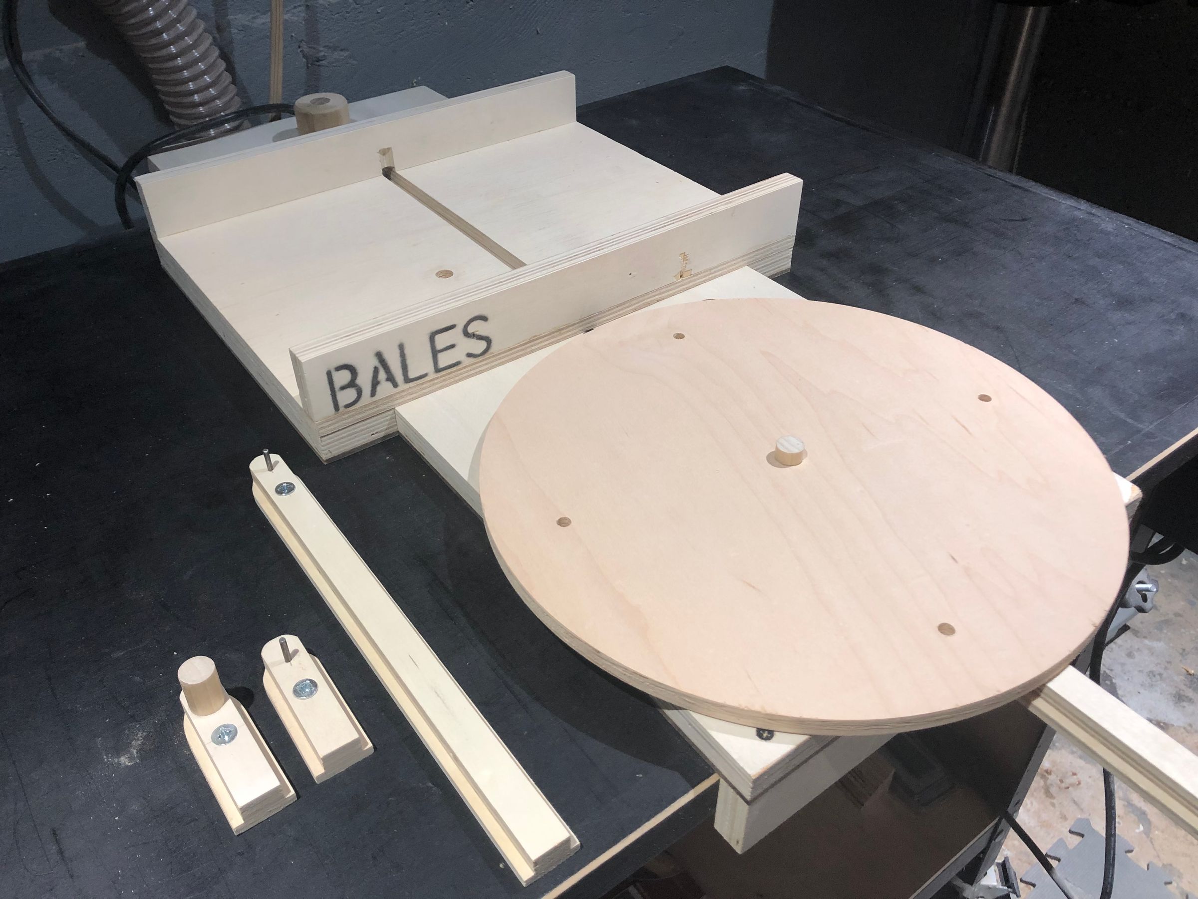 The Multi-Function Router Table Jig : 12 Steps (with Pictures ...