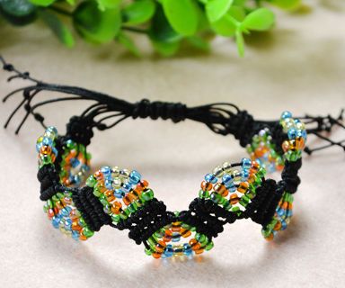 How to Make Adjustable Macramé Beaded Bracelets With Nylon Thread : 8 ...