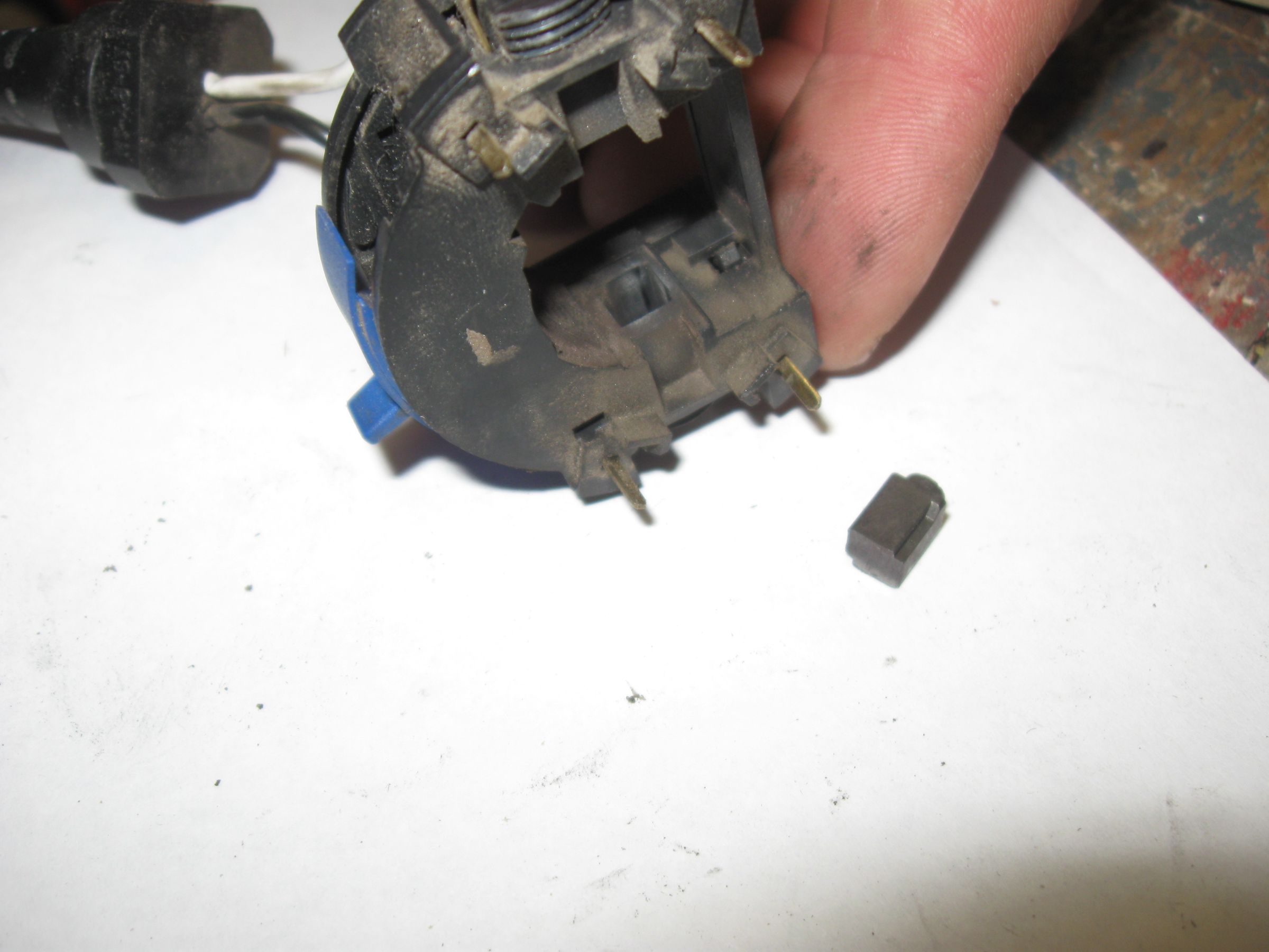 Dremel Repair : 4 Steps (with Pictures) - Instructables