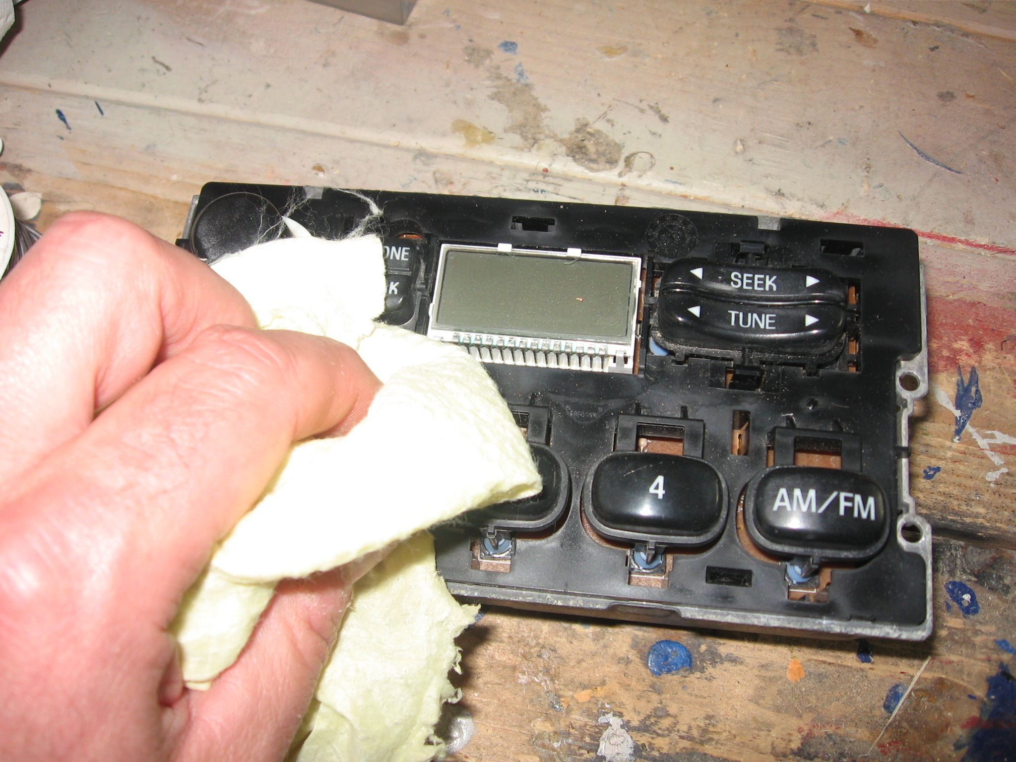 Junkyard Radio to Table Radio : 10 Steps (with Pictures) - Instructables