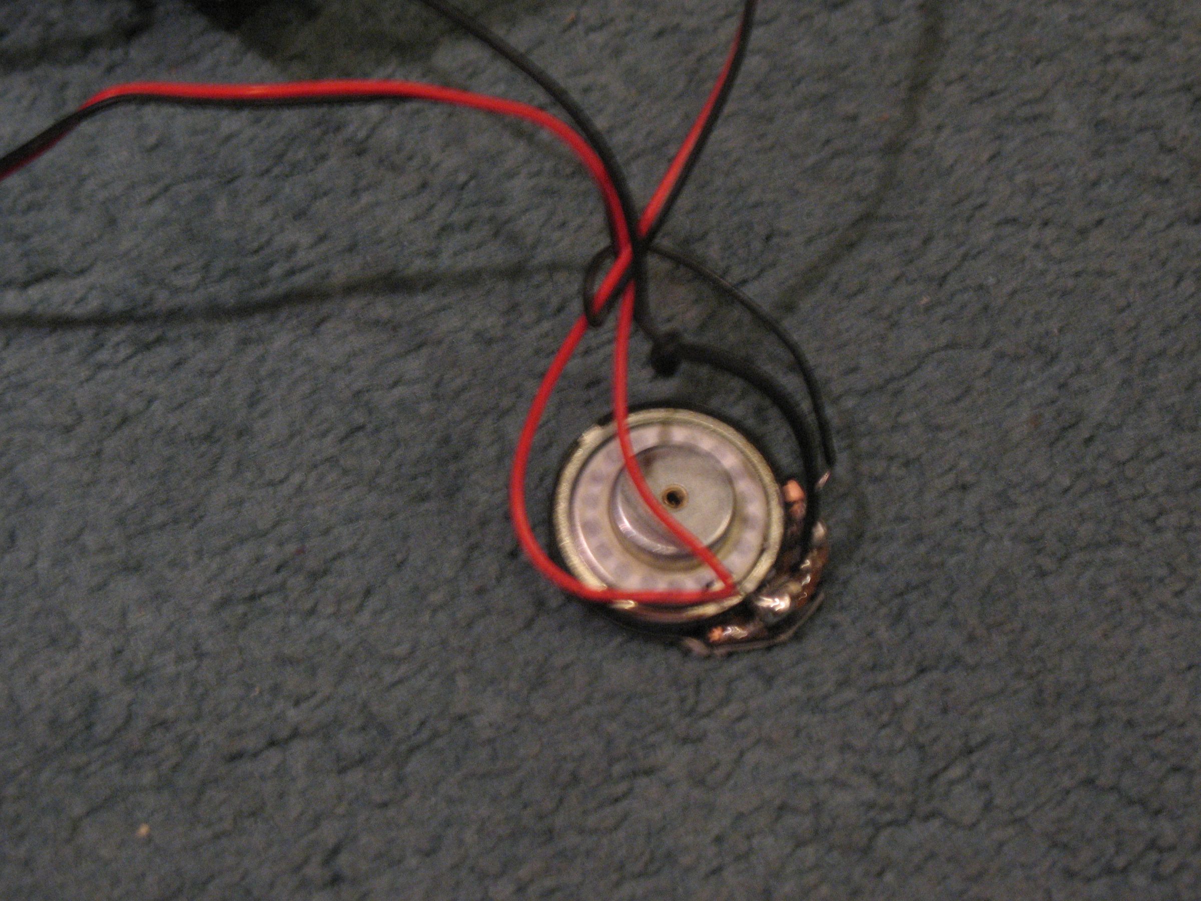 Cardboard Boombox (made for an Mp3 Player or Ipod) : 4 Steps ...