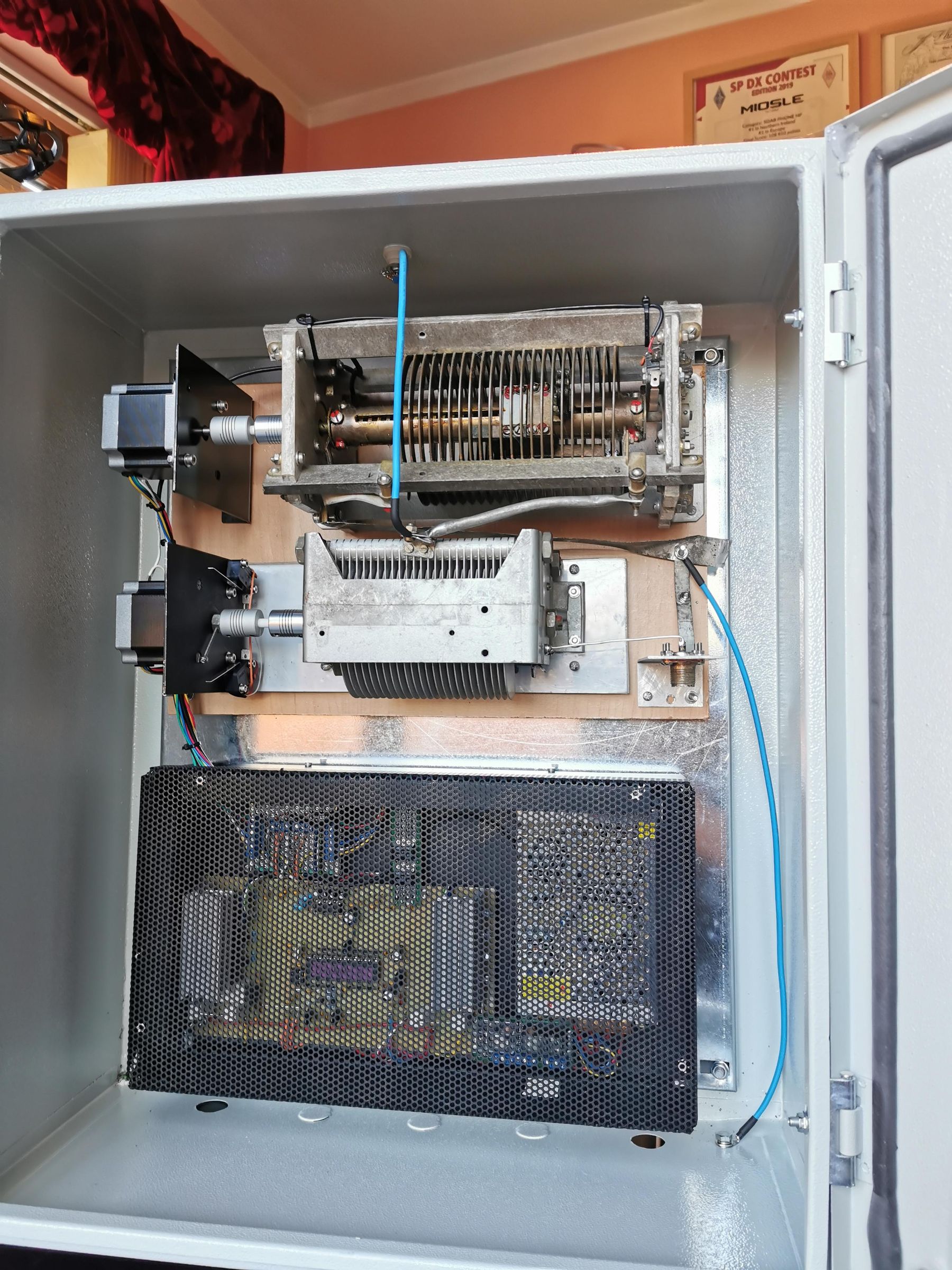 Magnetic Loop Controller for 4 Antennas : 16 Steps (with Pictures ...