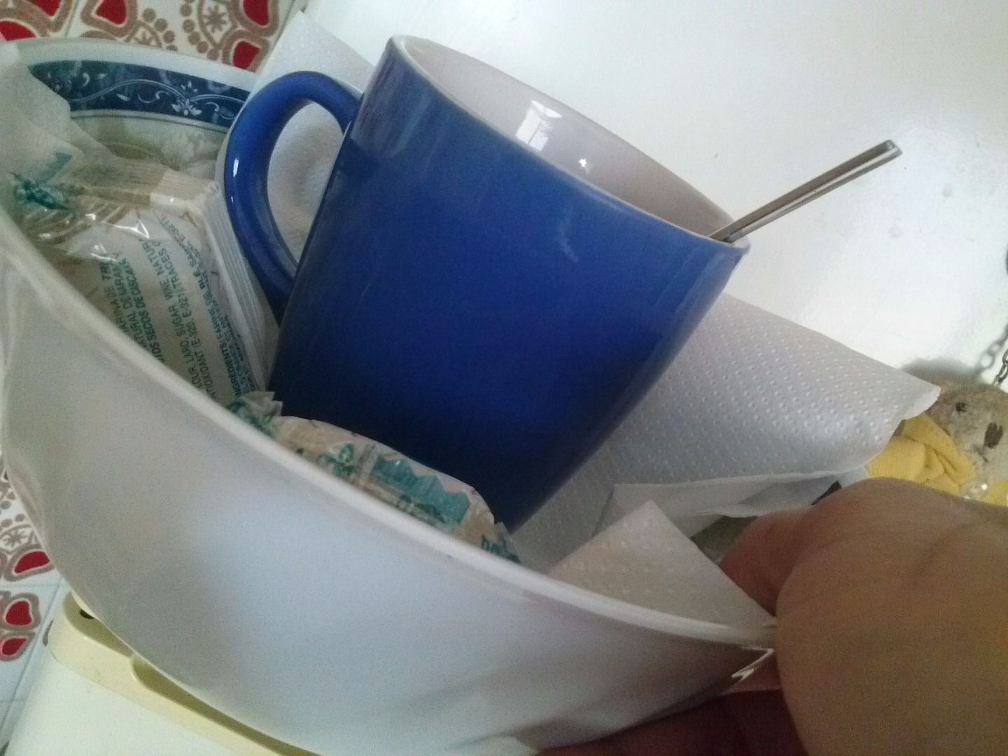 A One-handed Tray to Avoid Mess. : 5 Steps - Instructables