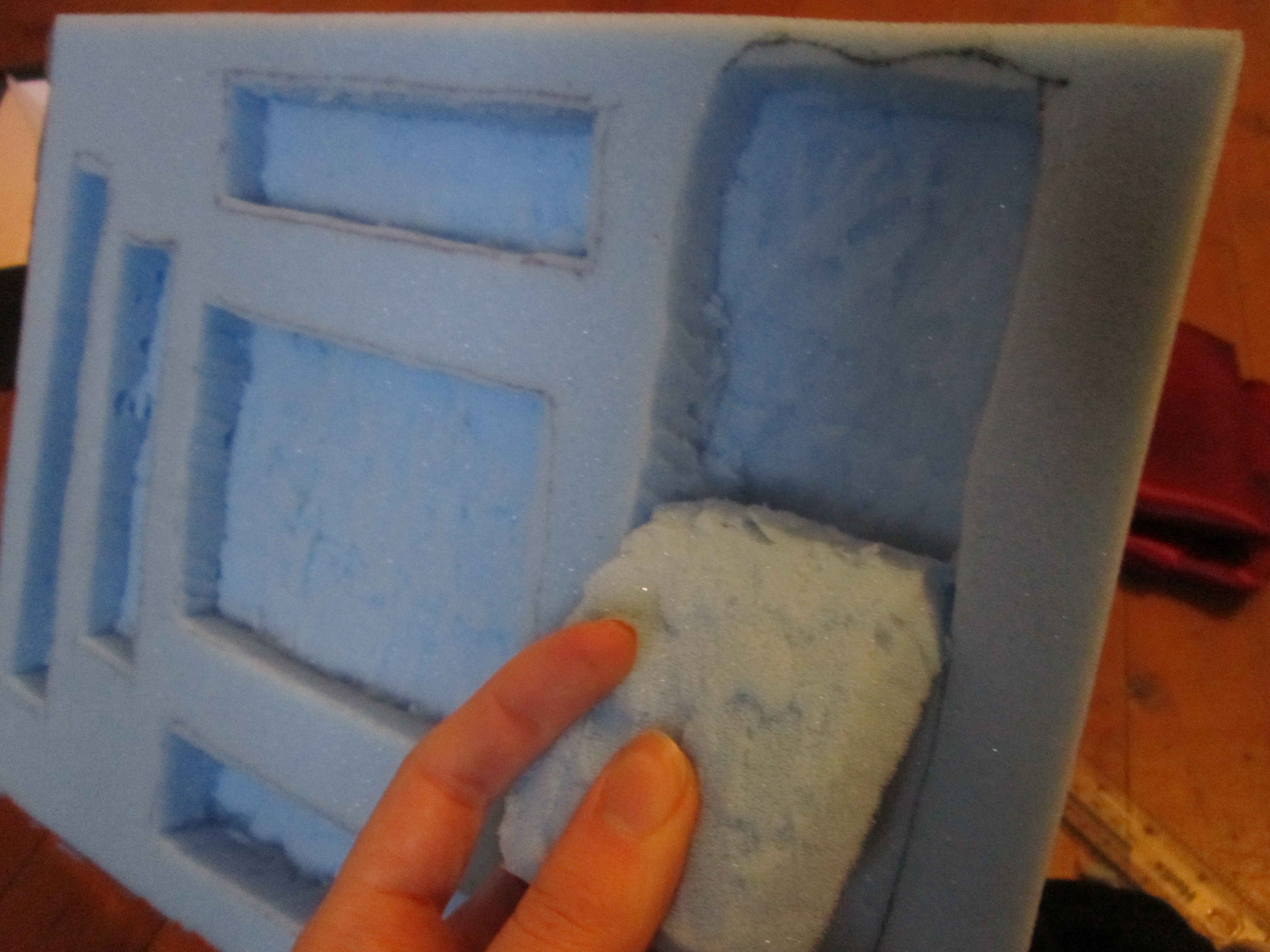 Custom-Fit Padded Gift Box : 4 Steps - Instructables