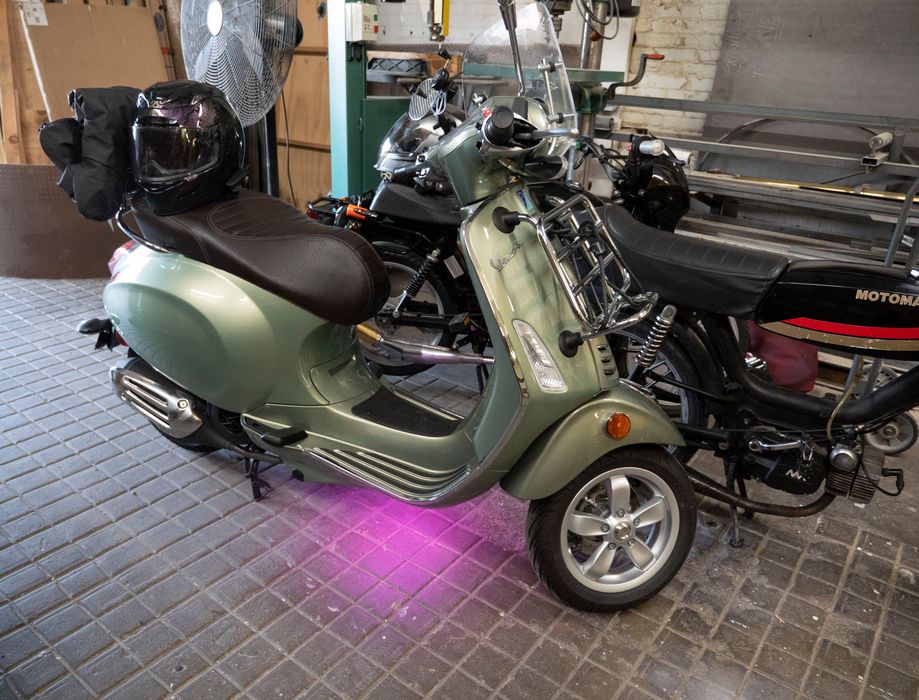 How to Install LEDs Under a Scooter (with Bluetooth) : 5 Steps (with ...