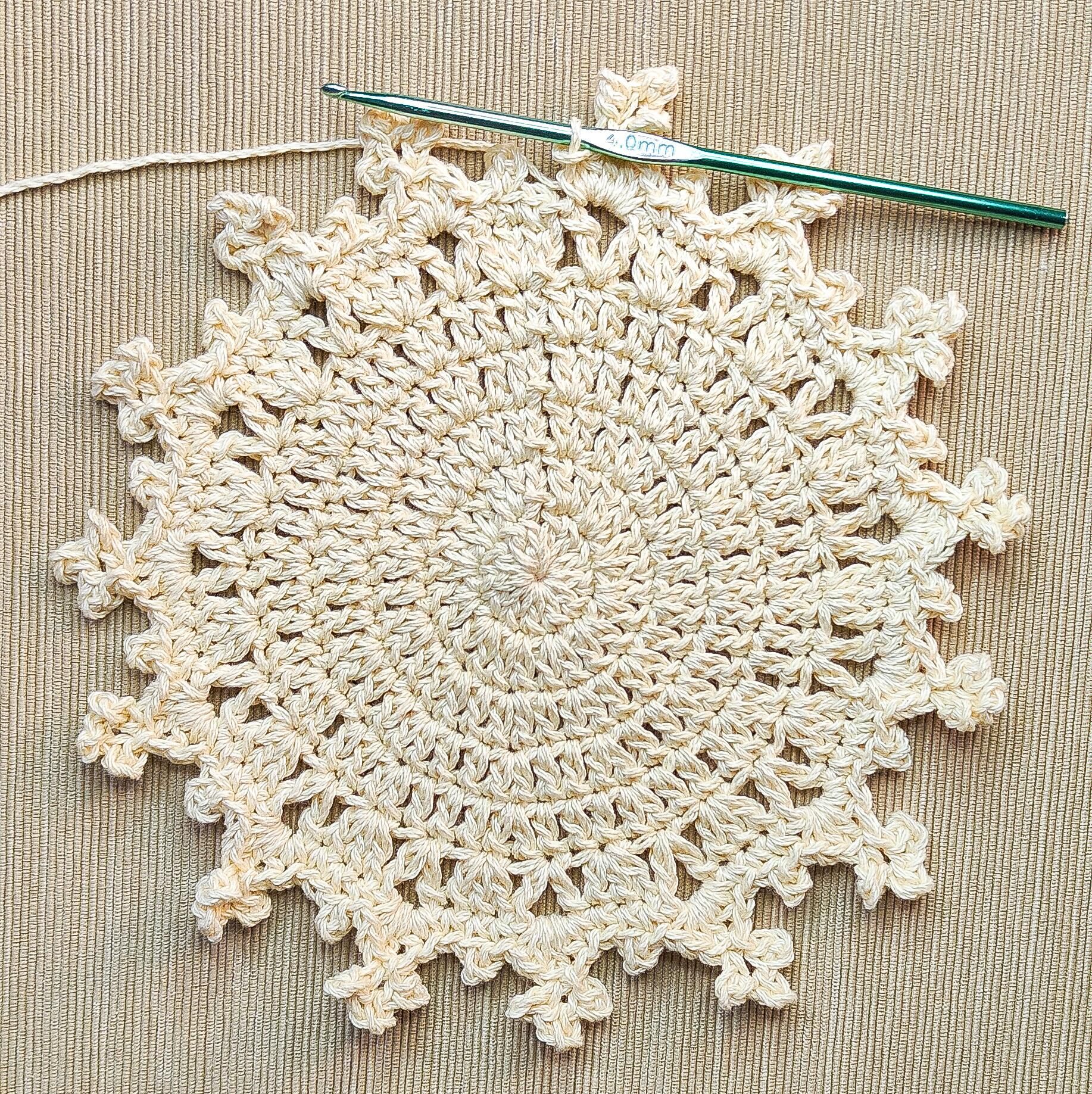Easy Crochet Snowflake Doily : 8 Steps (with Pictures) - Instructables