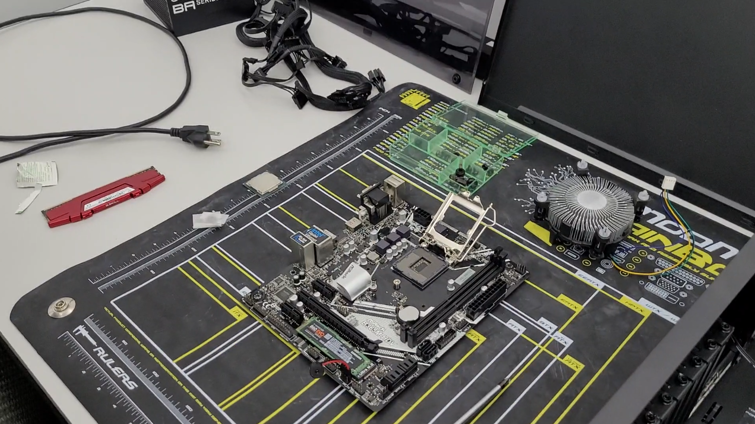 How to Build a Computer {STEP-BY-STEP GUIDE} : 7 Steps - Instructables