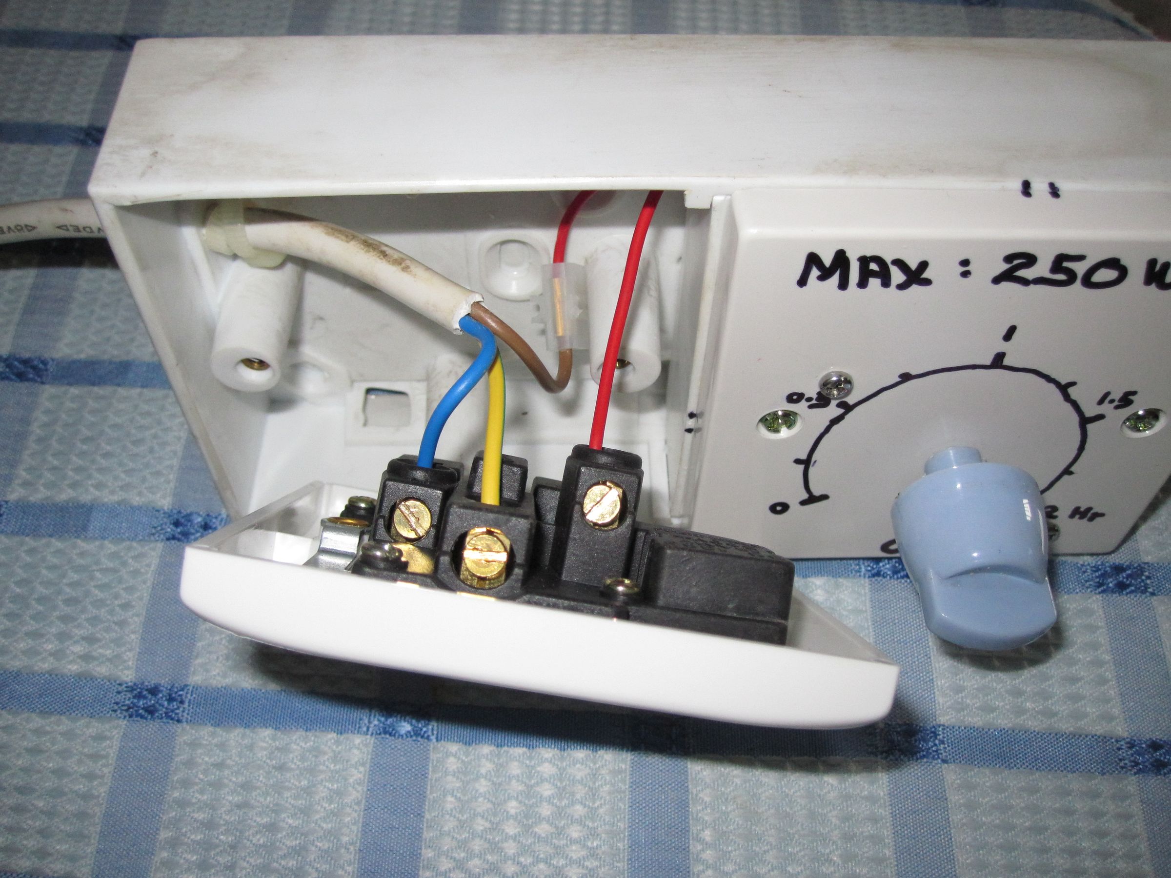 Diy Timer Switch !!! : 4 Steps (with Pictures) - Instructables