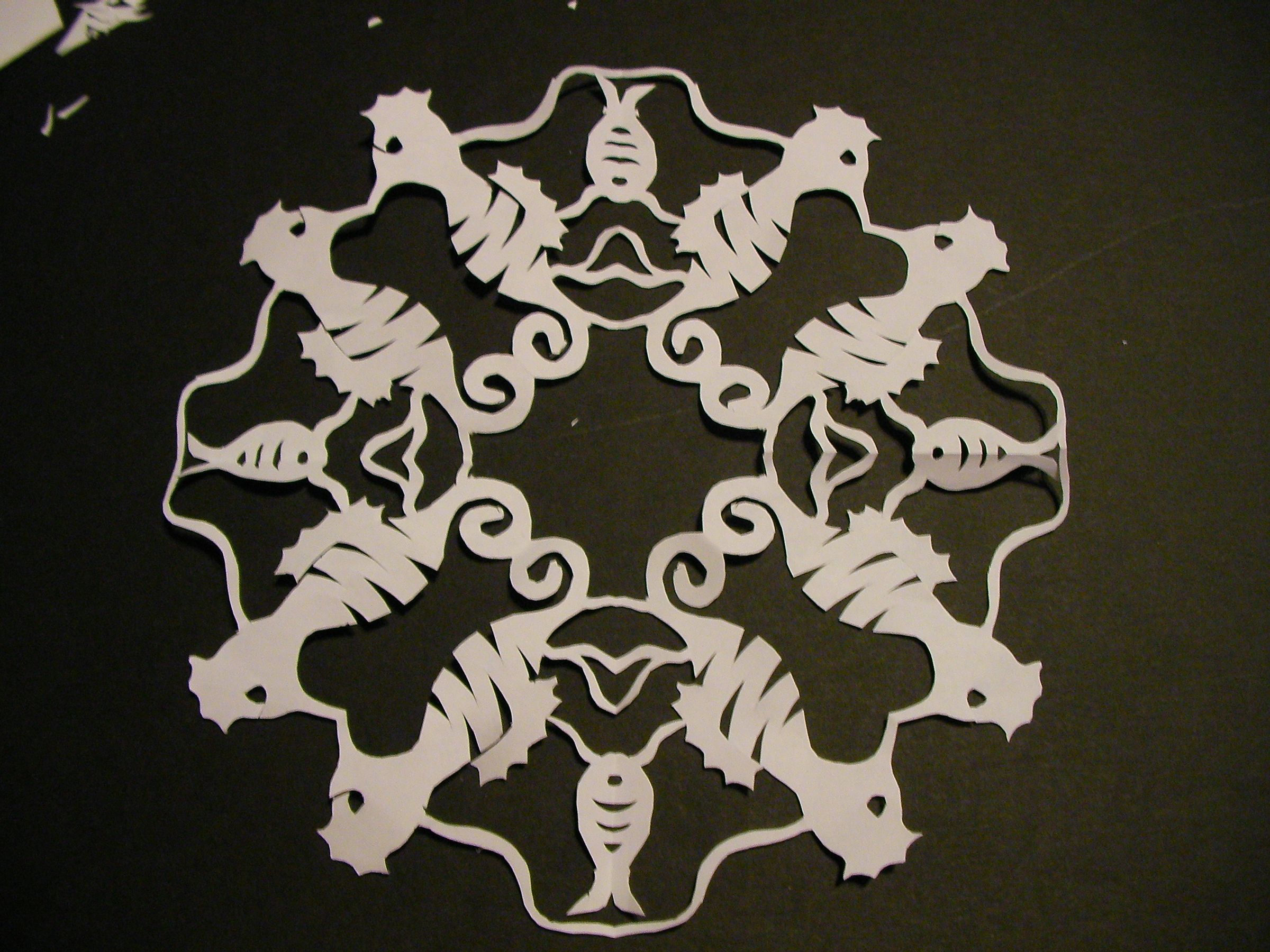 Paper Snowflakes : 10 Steps (with Pictures) - Instructables