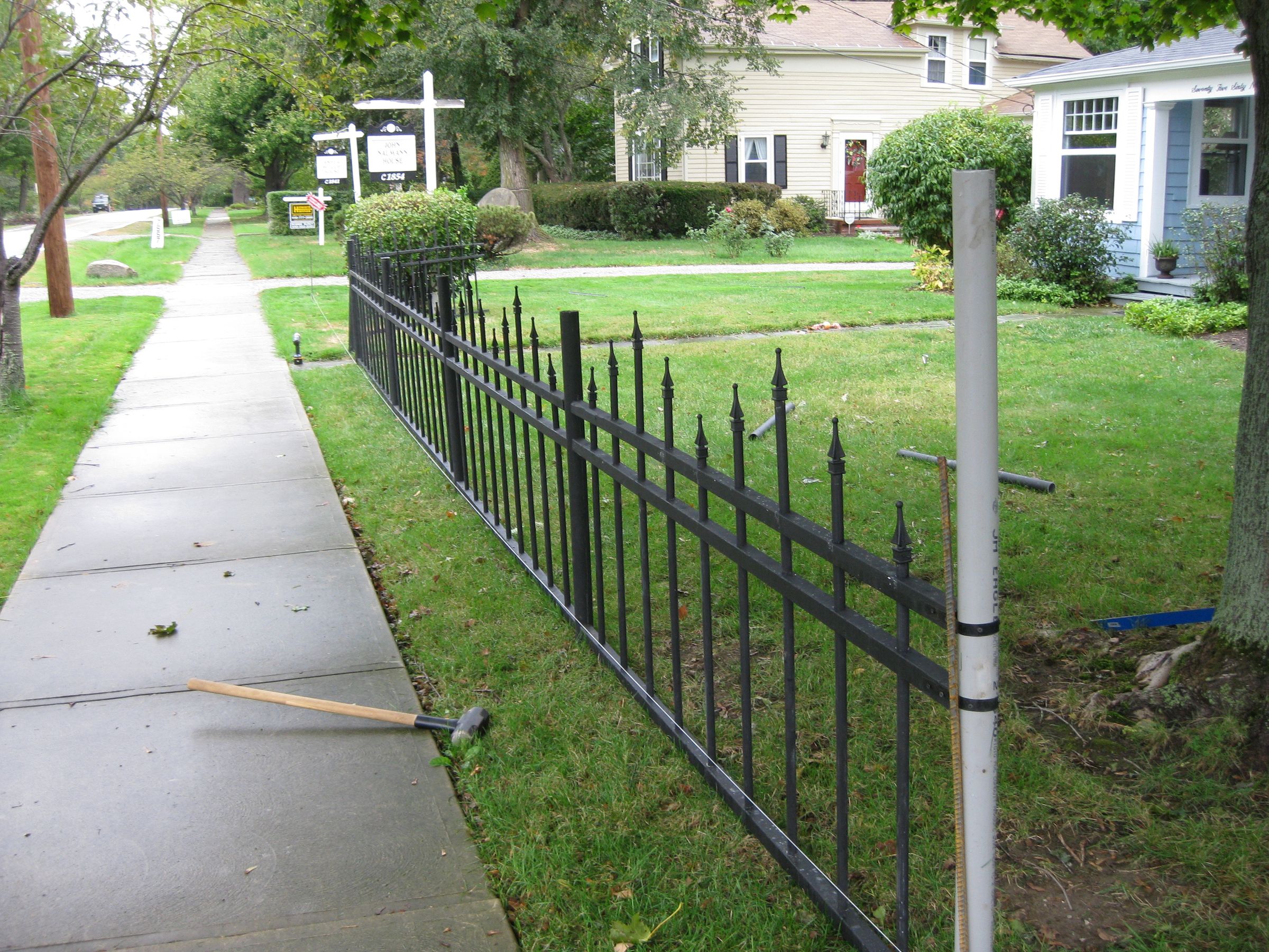 Halloween Cemetery Fence : 15 Steps (with Pictures) - Instructables