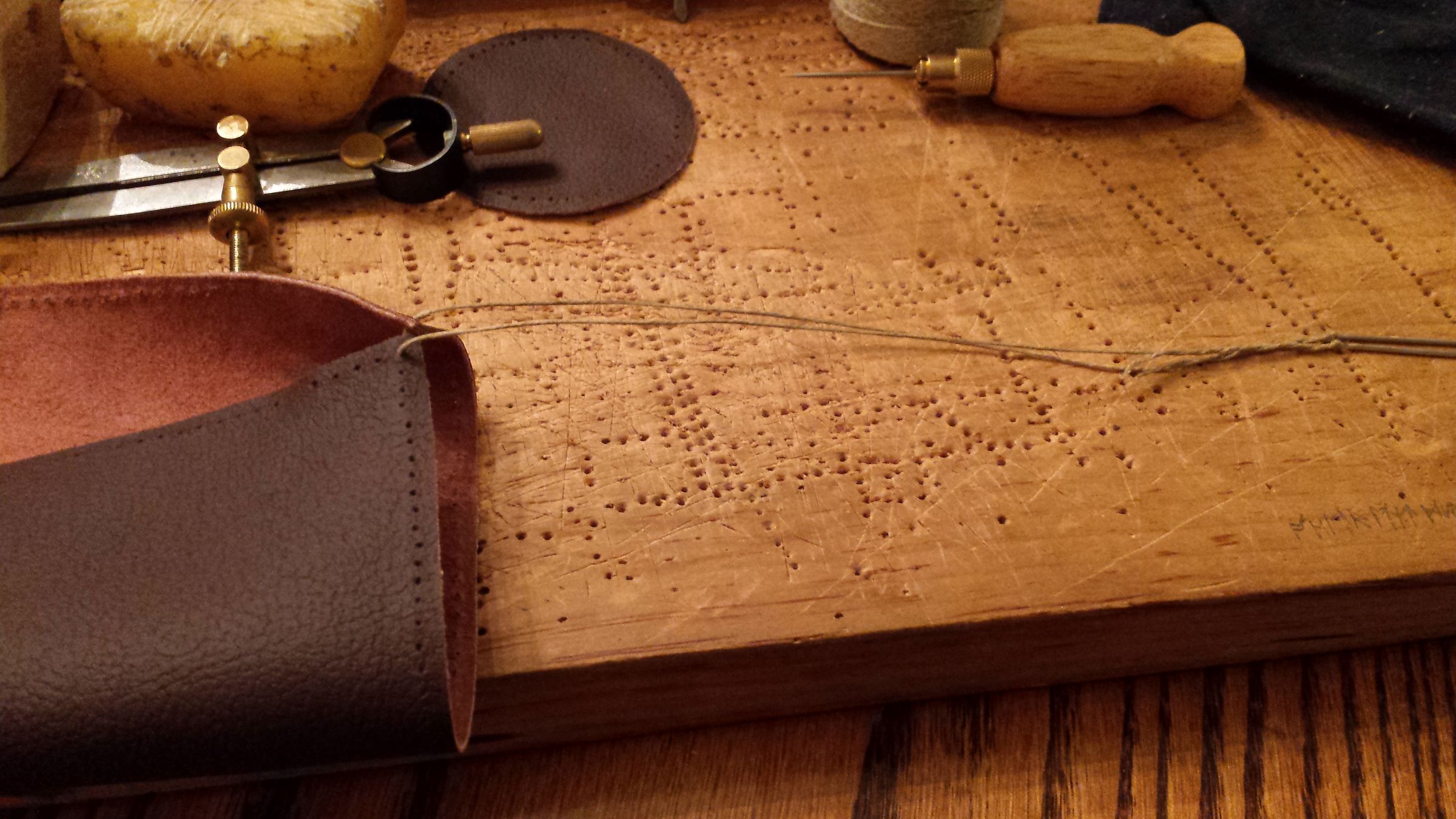 Skyrim Inspired Leather Coin Pouch/Dice Bag : 7 Steps (with Pictures ...