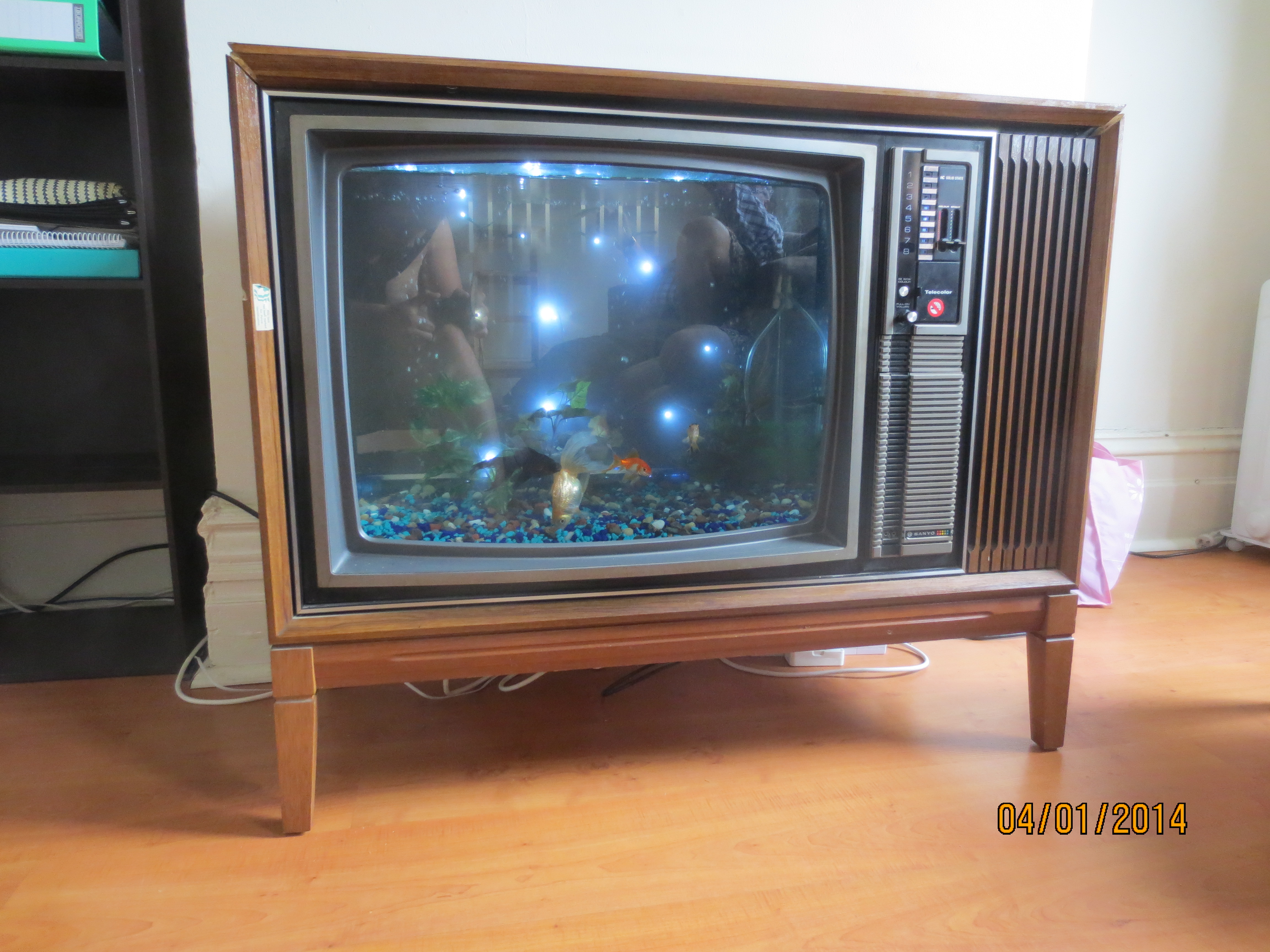 TV Fish Tank \ Aquarium : 5 Steps - Instructables