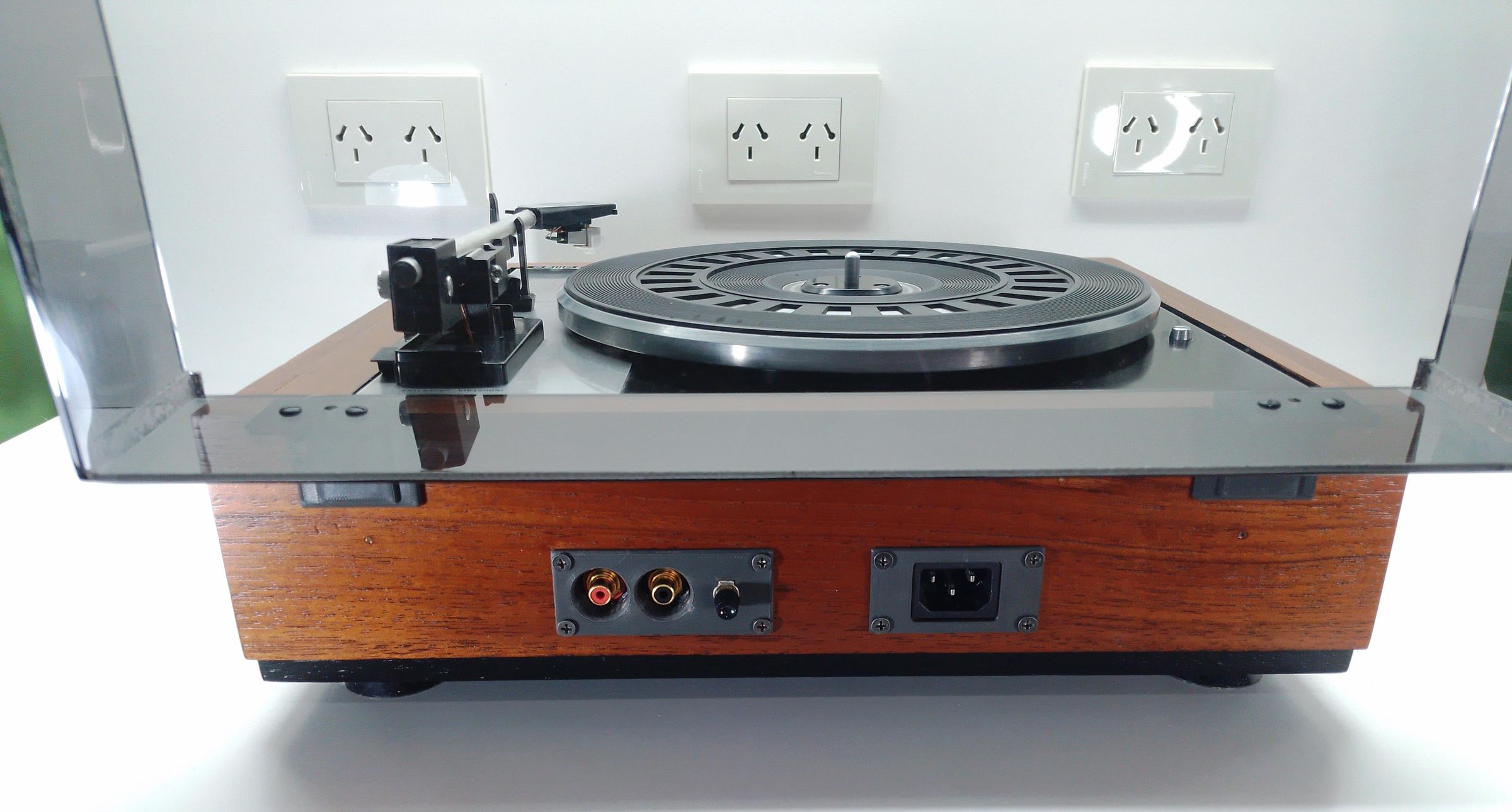 Restoring an Early 1970s Turntable : 12 Steps (with Pictures ...
