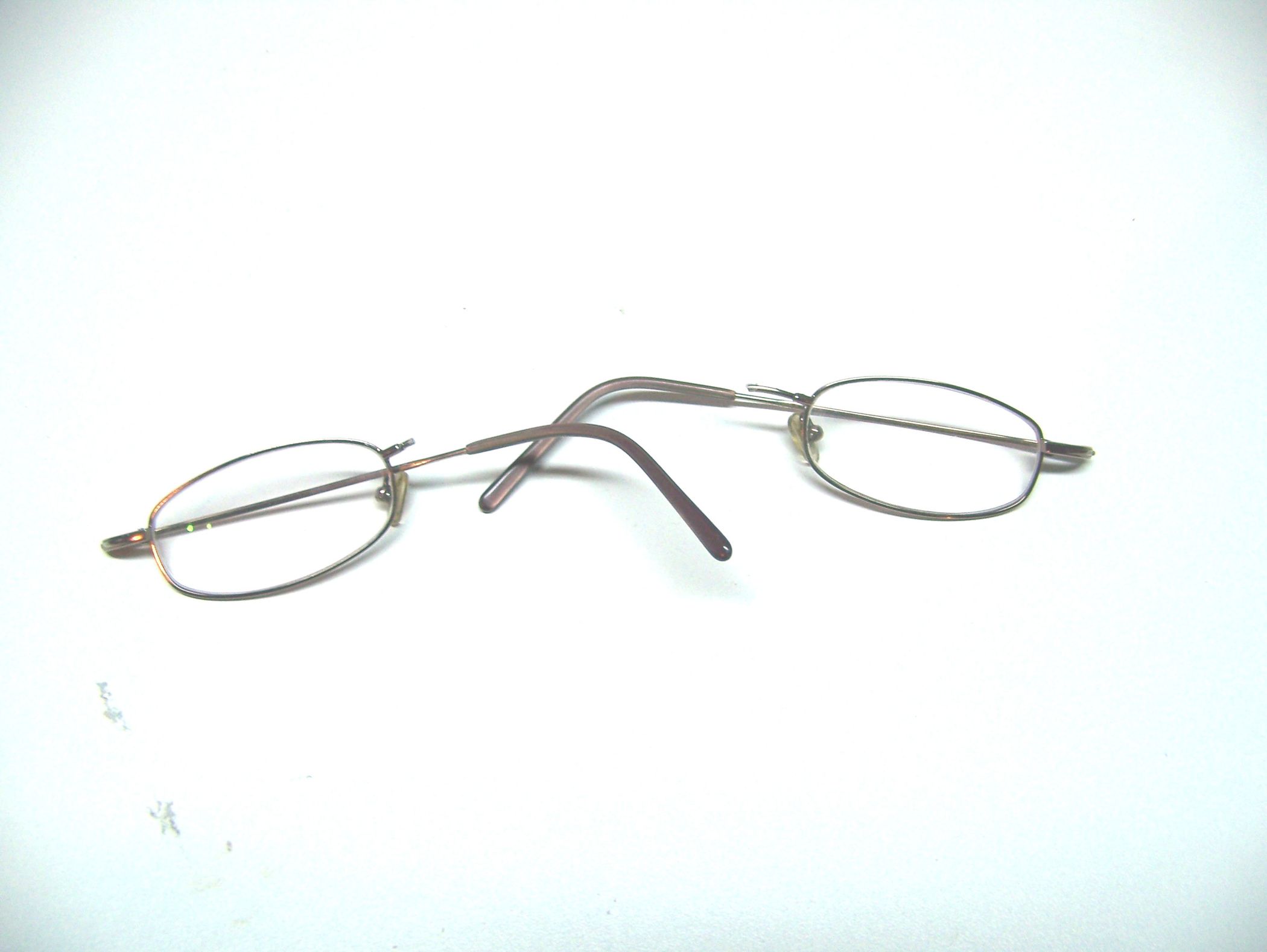 Super Easy Glasses Repair : 5 Steps (with Pictures) - Instructables
