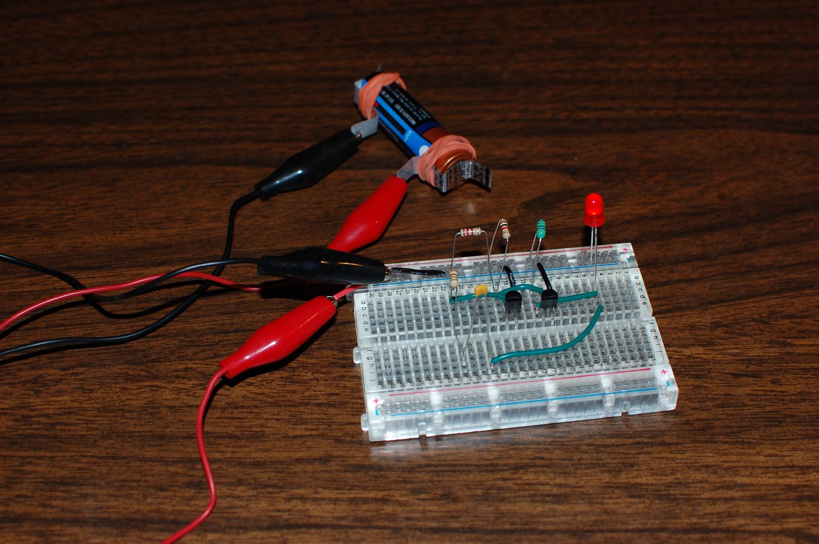 The Simple Joule Thief. : 6 Steps - Instructables