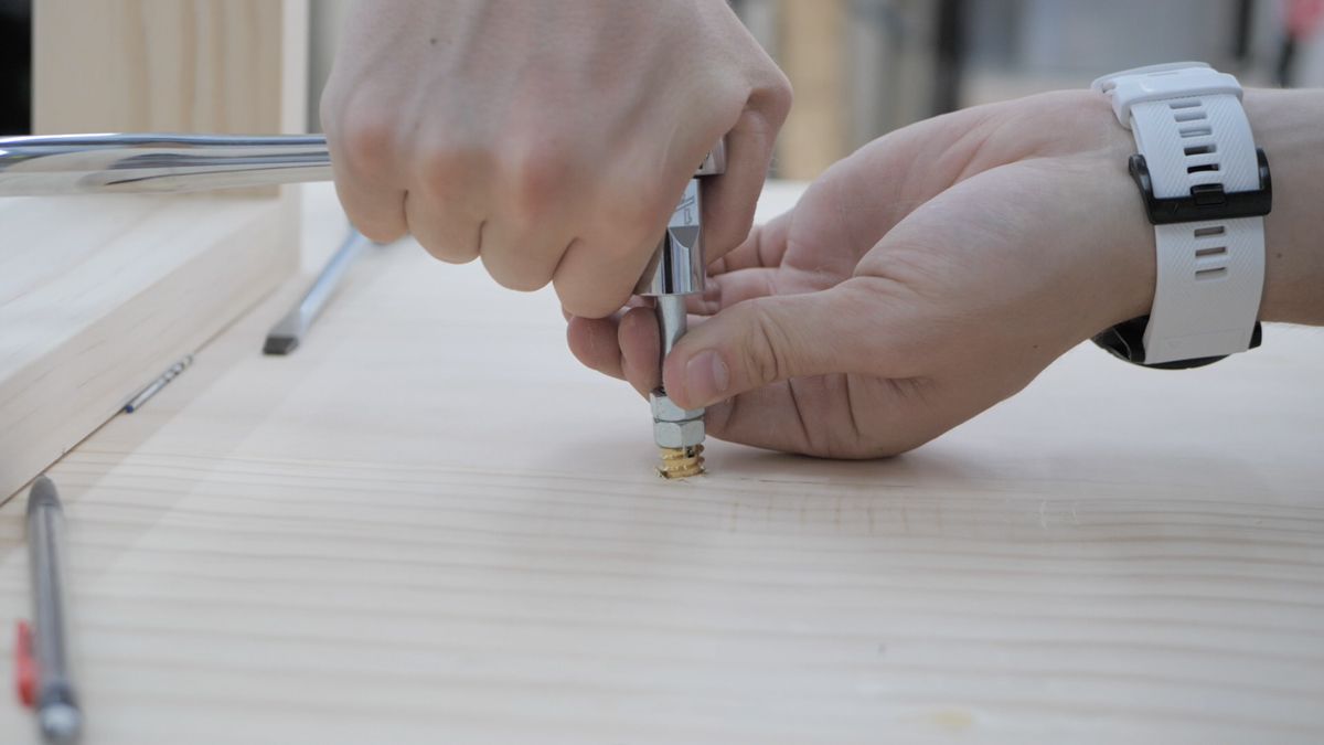DIY Modern Dining Table : 4 Steps - Instructables