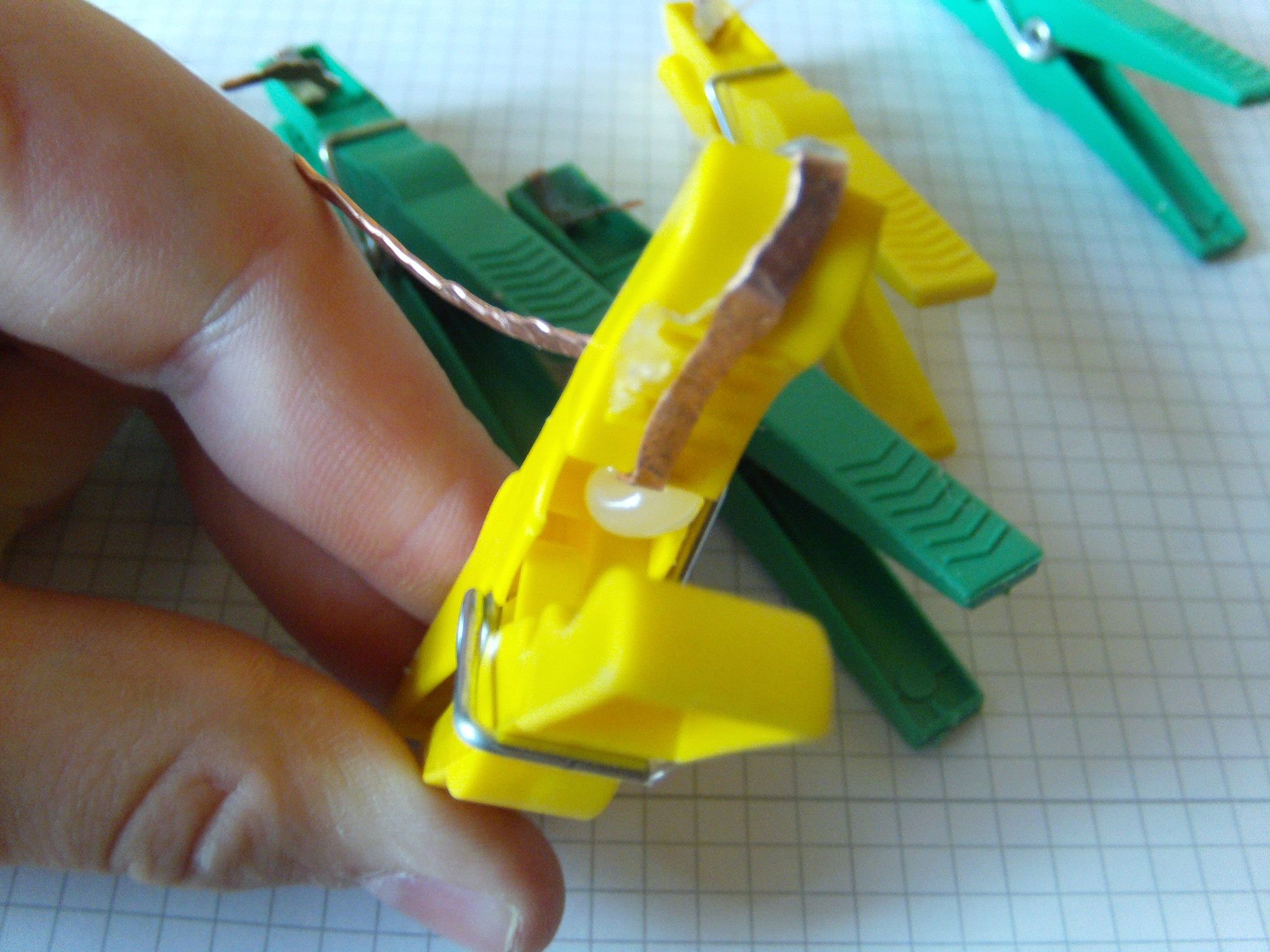 Alligator Clips : 3 Steps - Instructables