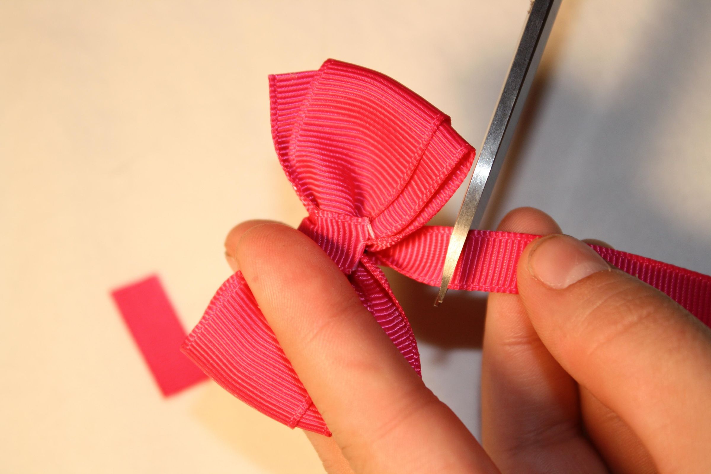 Make Your Own Hair Bows at Home : 9 Steps - Instructables