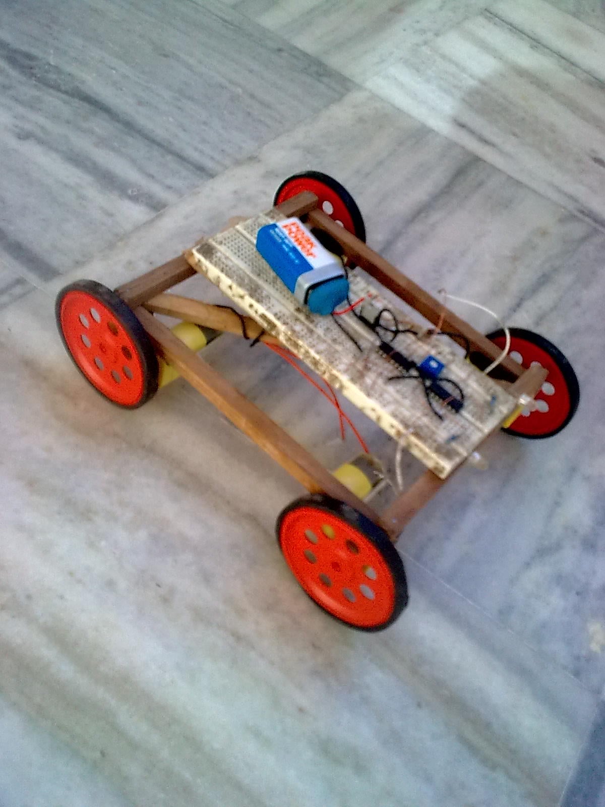 DIY LIGHT-FOLLOWER ROBOT : 3 Steps - Instructables